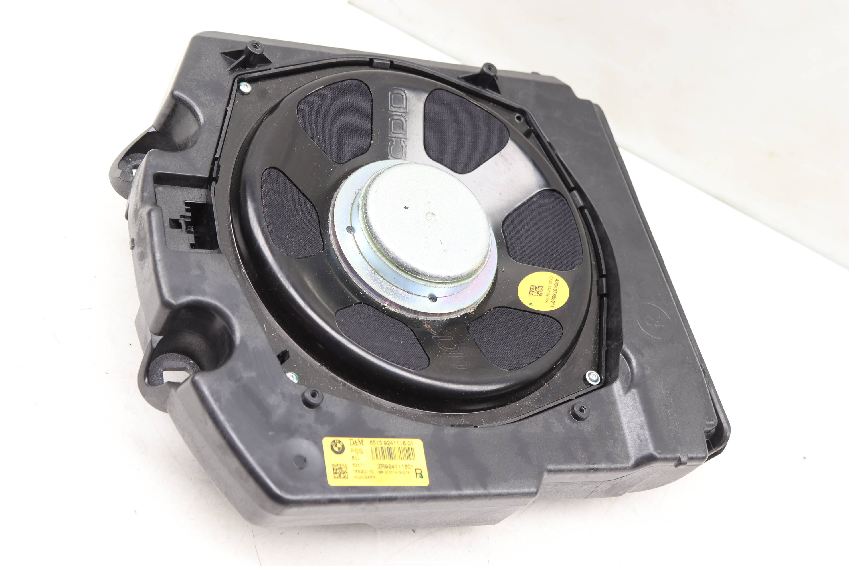 BMW Front Right Central Speaker / Woofer (Top-Hifi) 65139241118