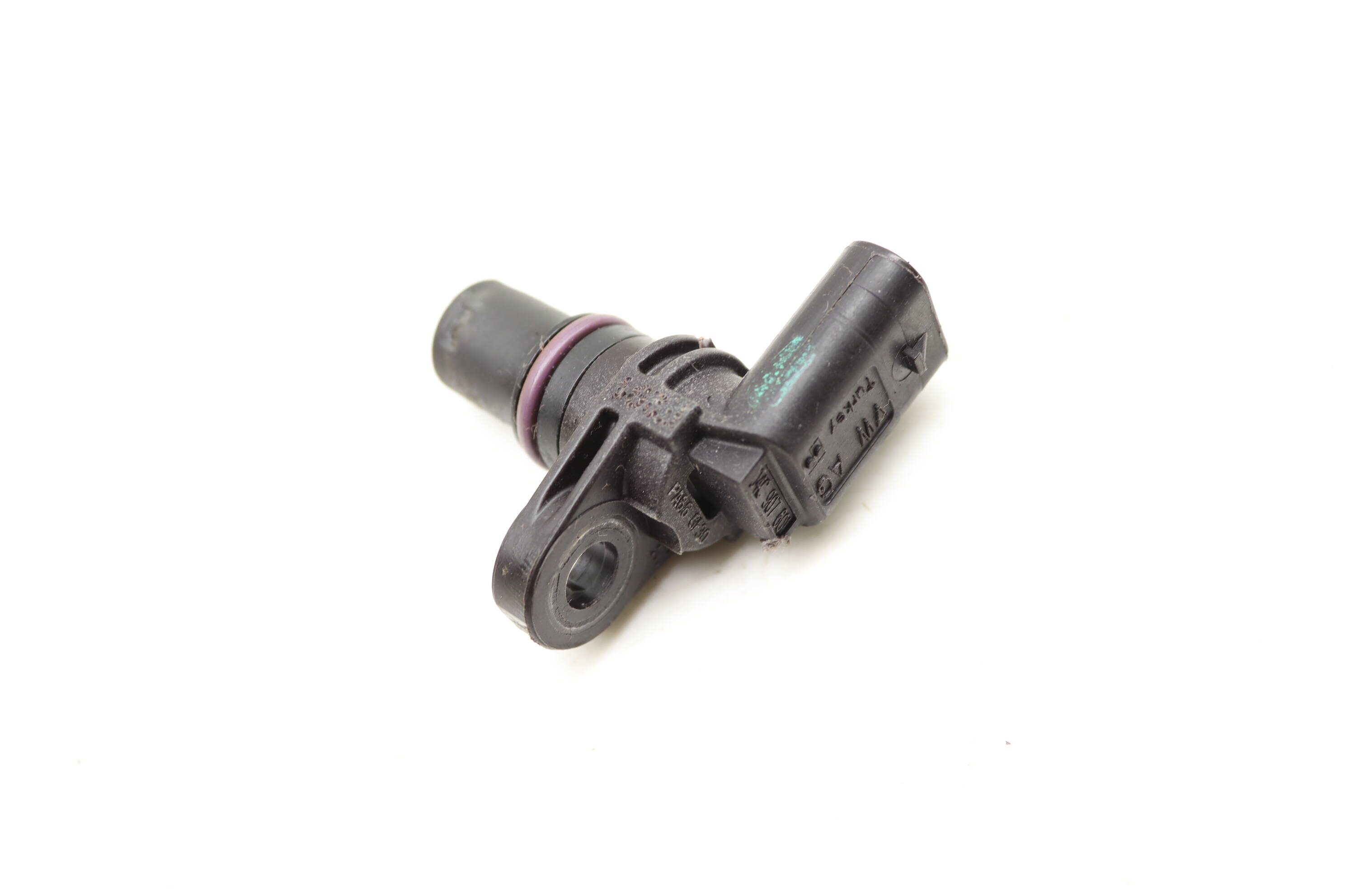 Audi Cam / Camshaft Position Sensor 04C907601