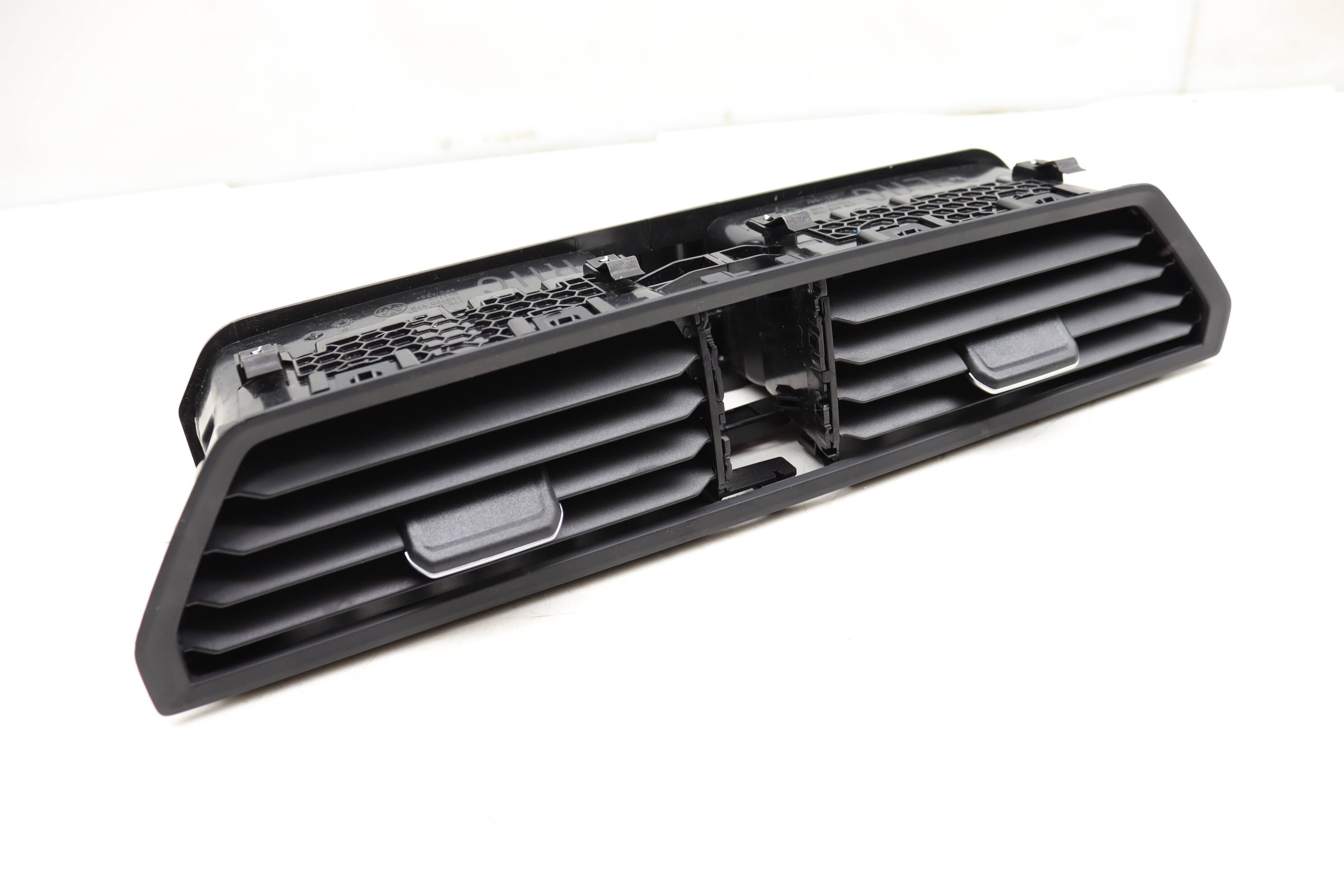 VW Center Dash Air Vent (Jetta) 17B819728D