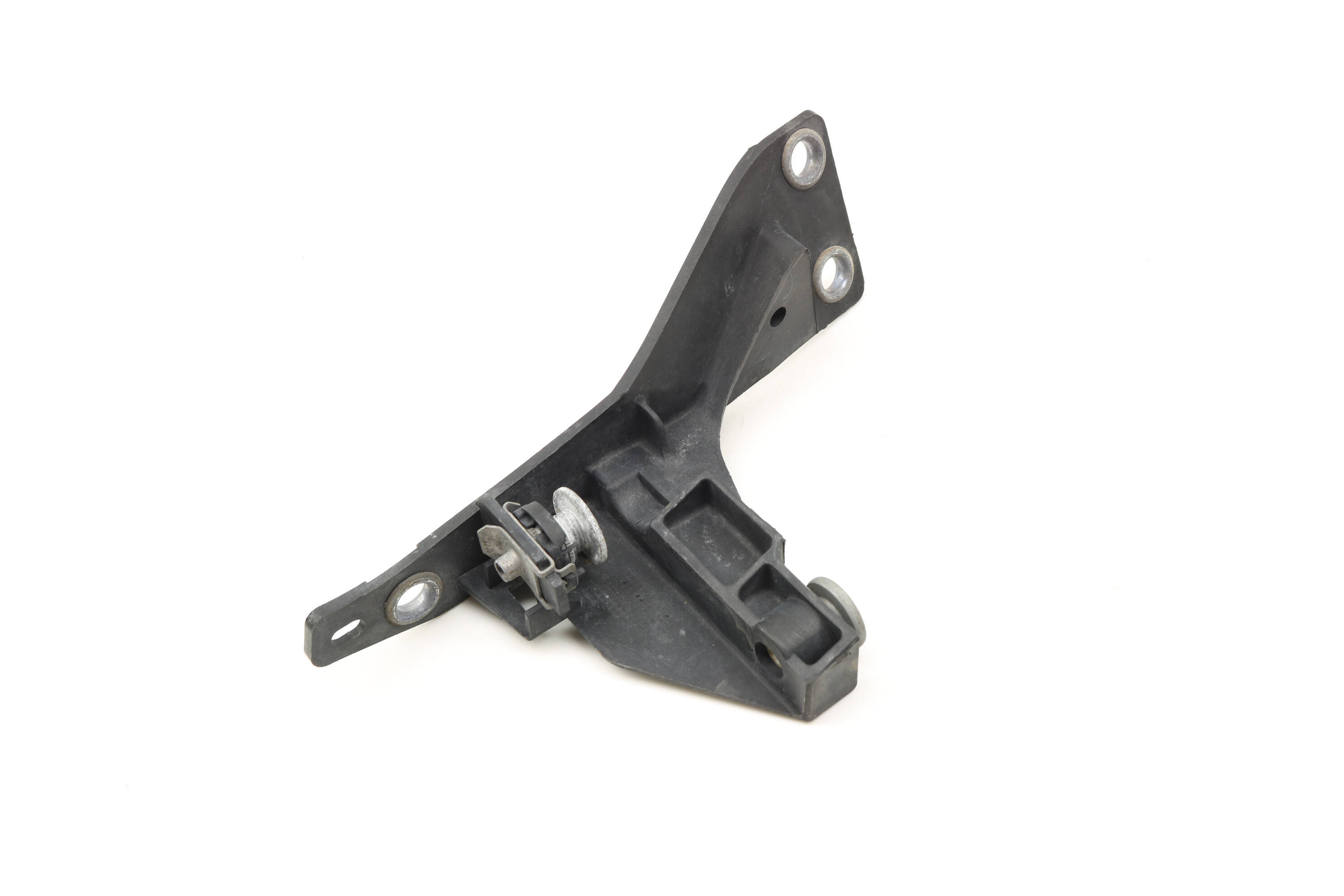 FRONT RIGHT - CORE SUPPORT / BUMPER COVER MOUNT HOLDER - AUDI A4 RS4