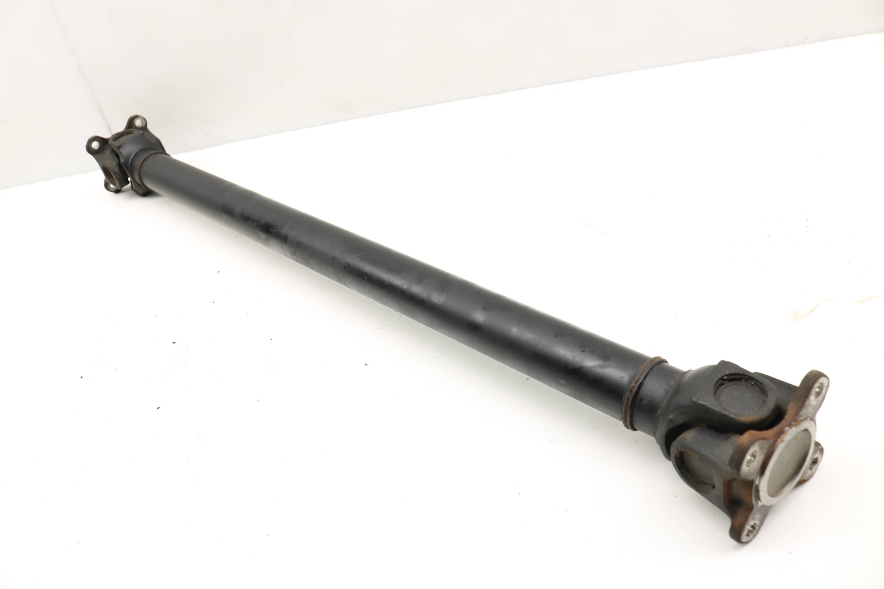BMW Front Driveshaft / Propeller Shaft 26209488491