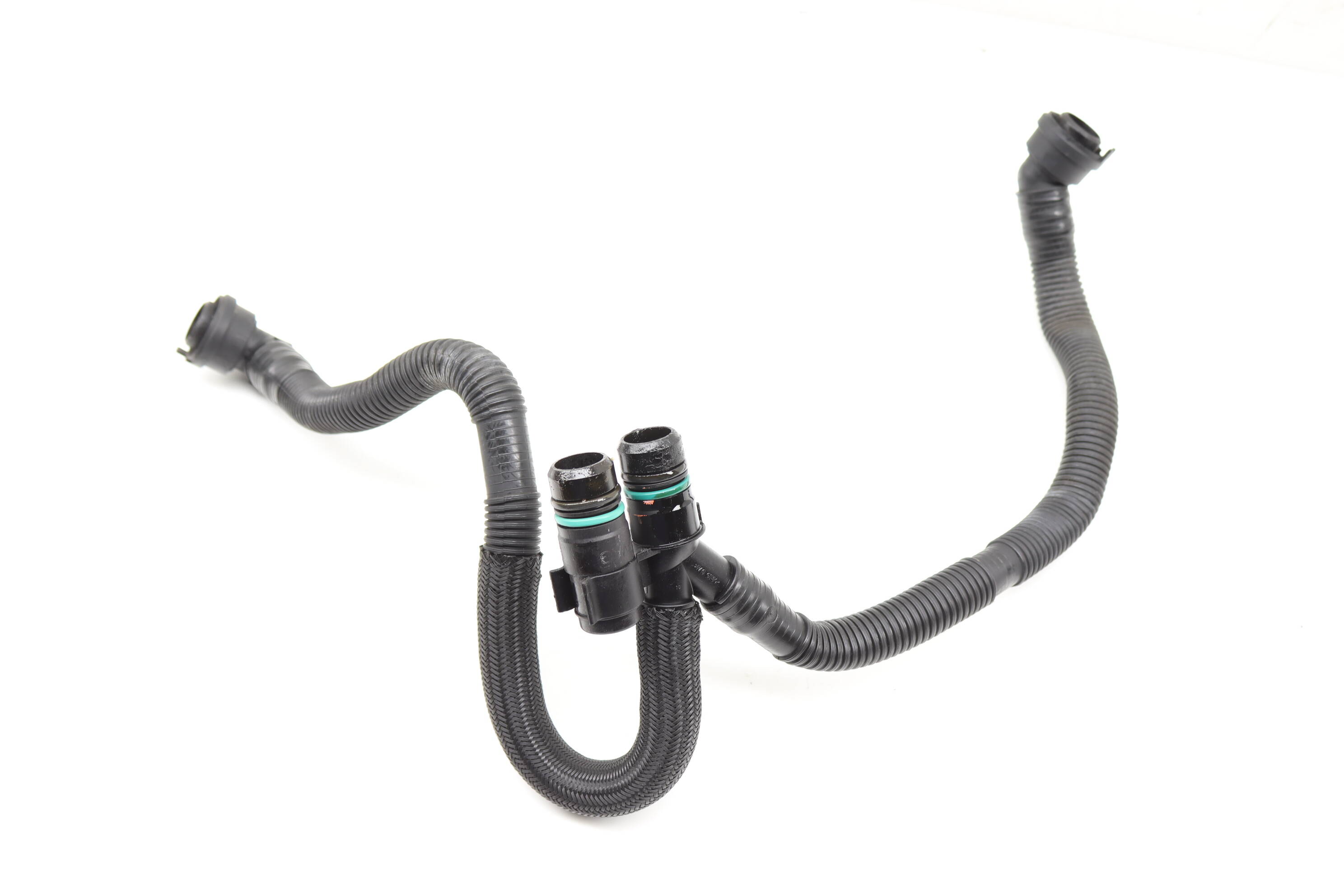 Audi Cylinder Head Tube / Pcv Breather Hose 06E103217AF