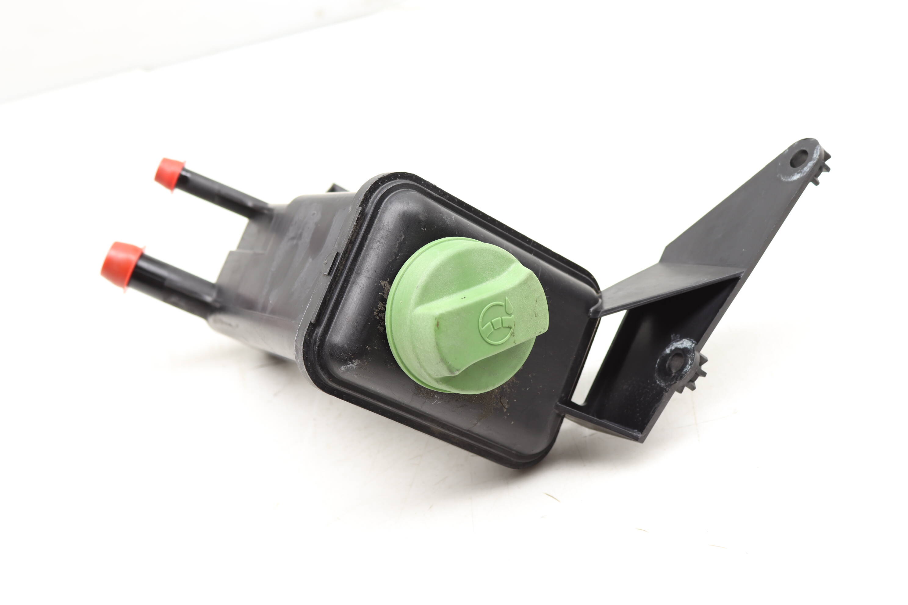 POWER STEERING RESERVOIR / TANK - VW PASSAT - 3B0422371