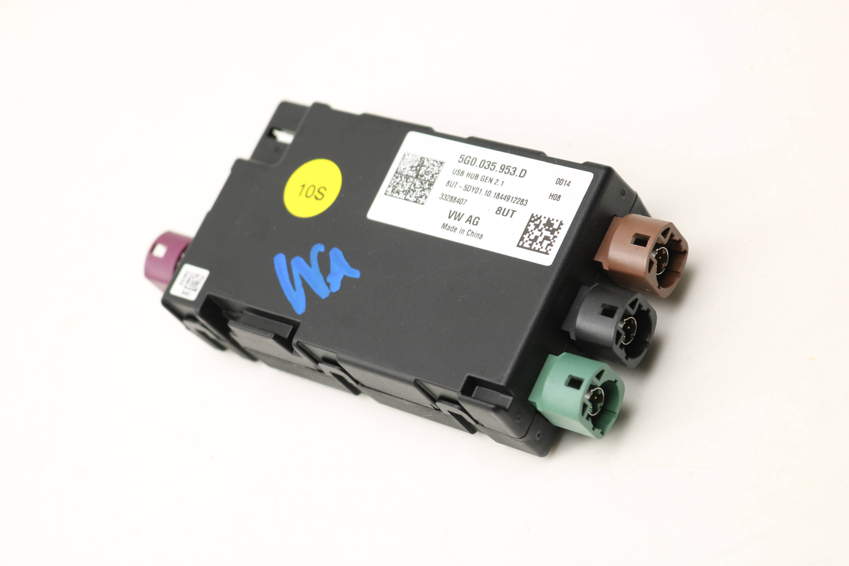 VW Usb Distributor / Voltage Converter 5G0035953D