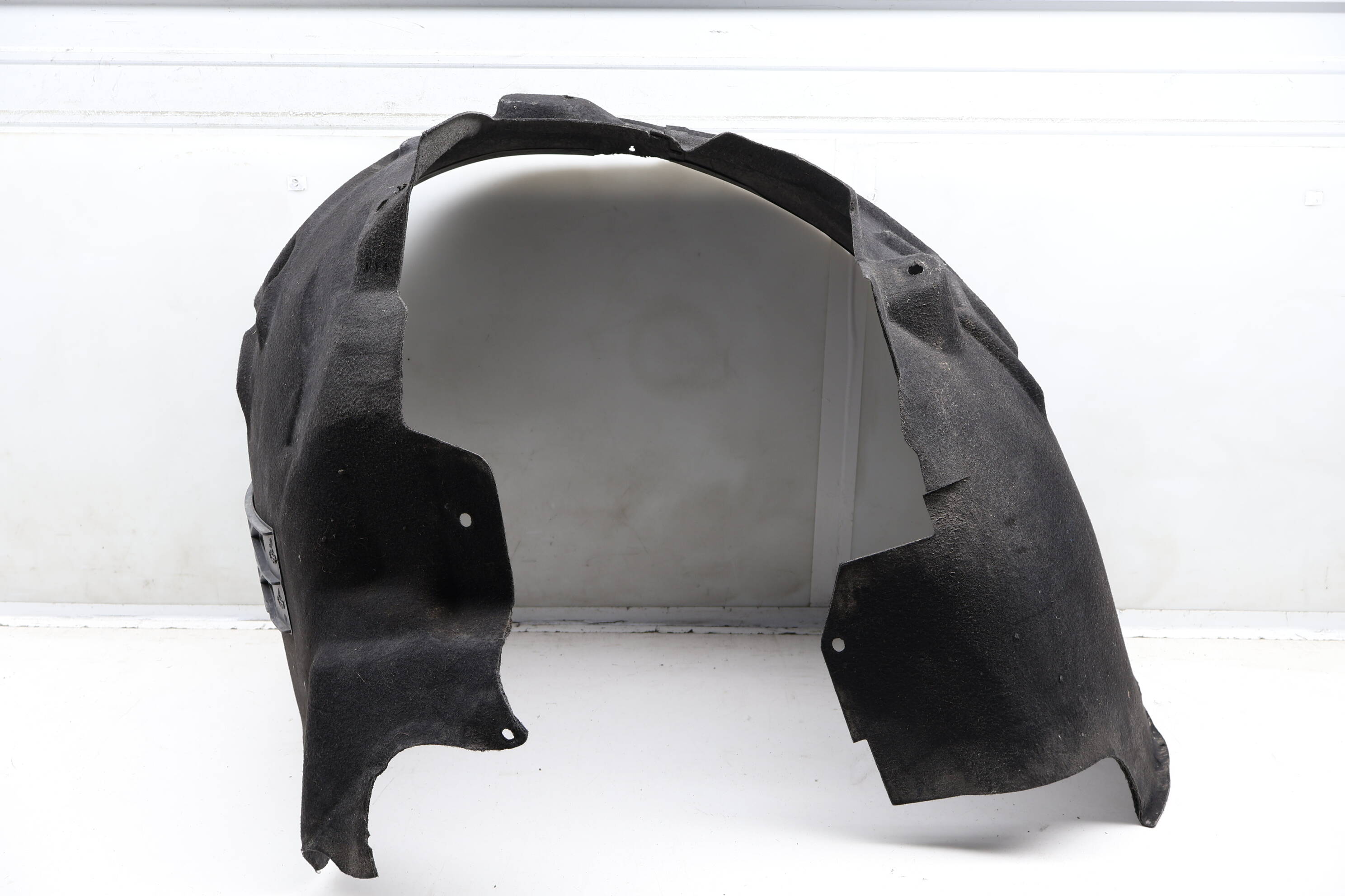Audi Front Right Fender Liner / Splash Guard (SQ5, Q5) 8R0821172K