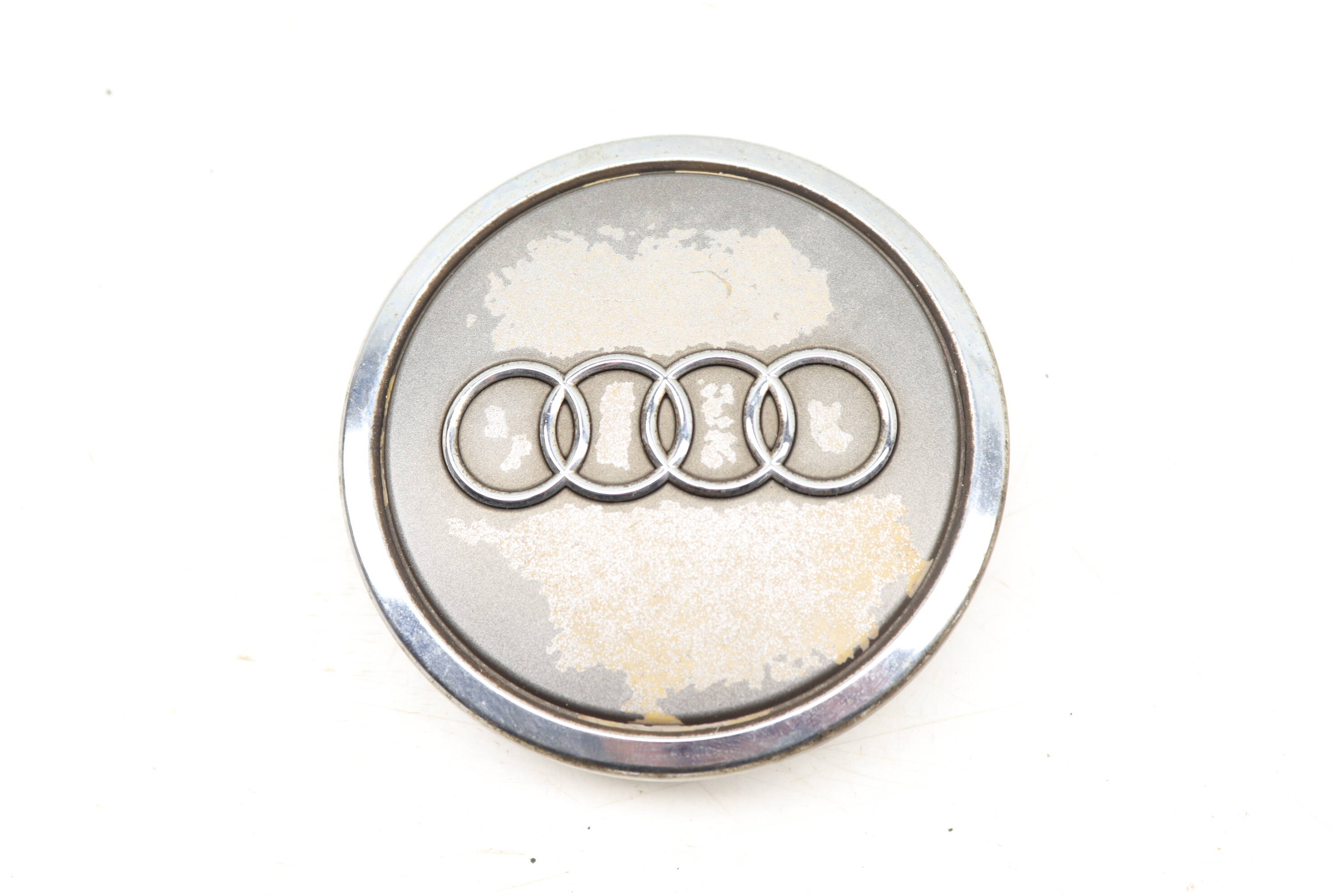 Audi Wheel Center Cap 4B0601170A