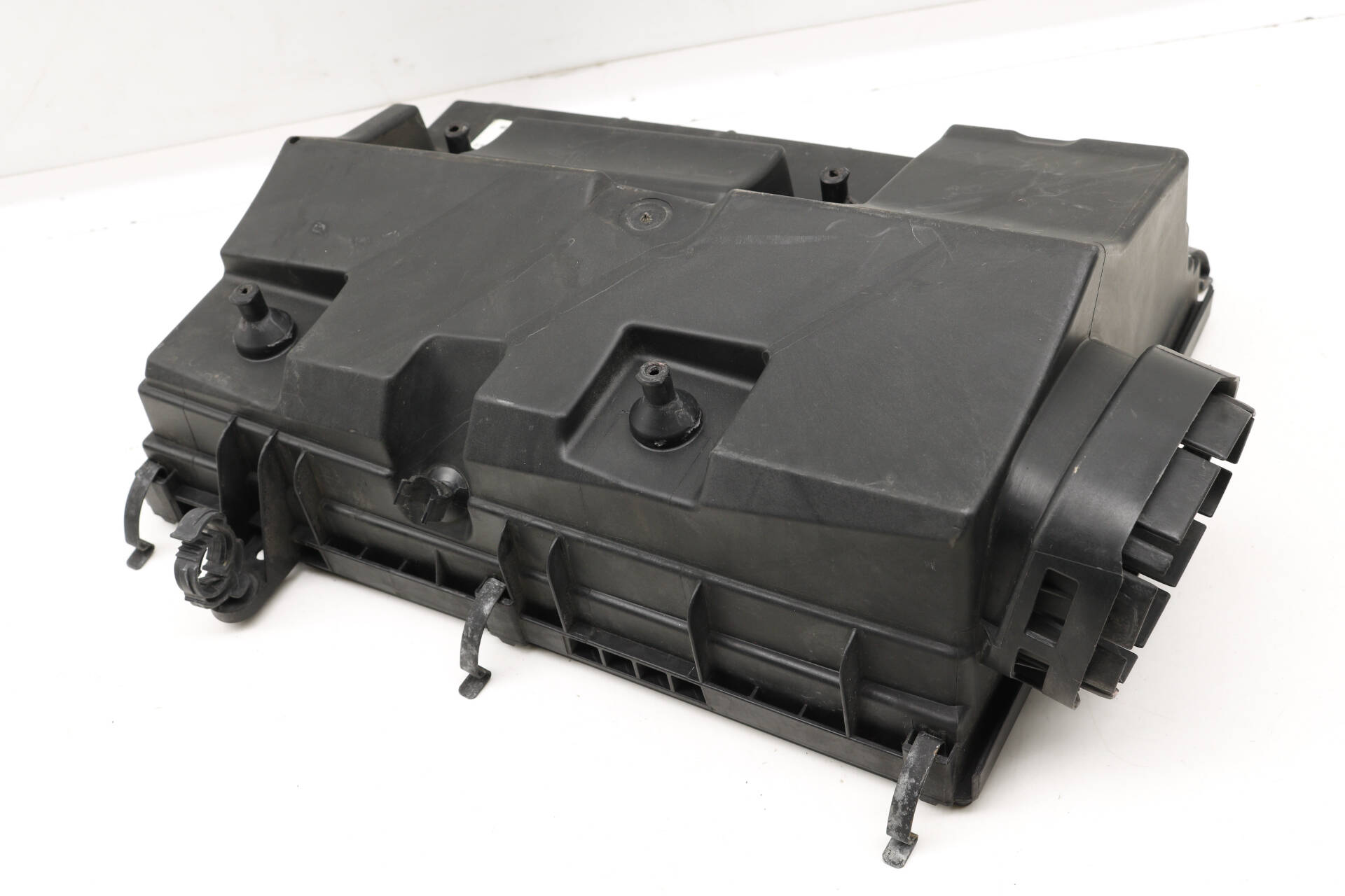 BMW Air Intake Filter Box (Lower) (X5) 13717548885