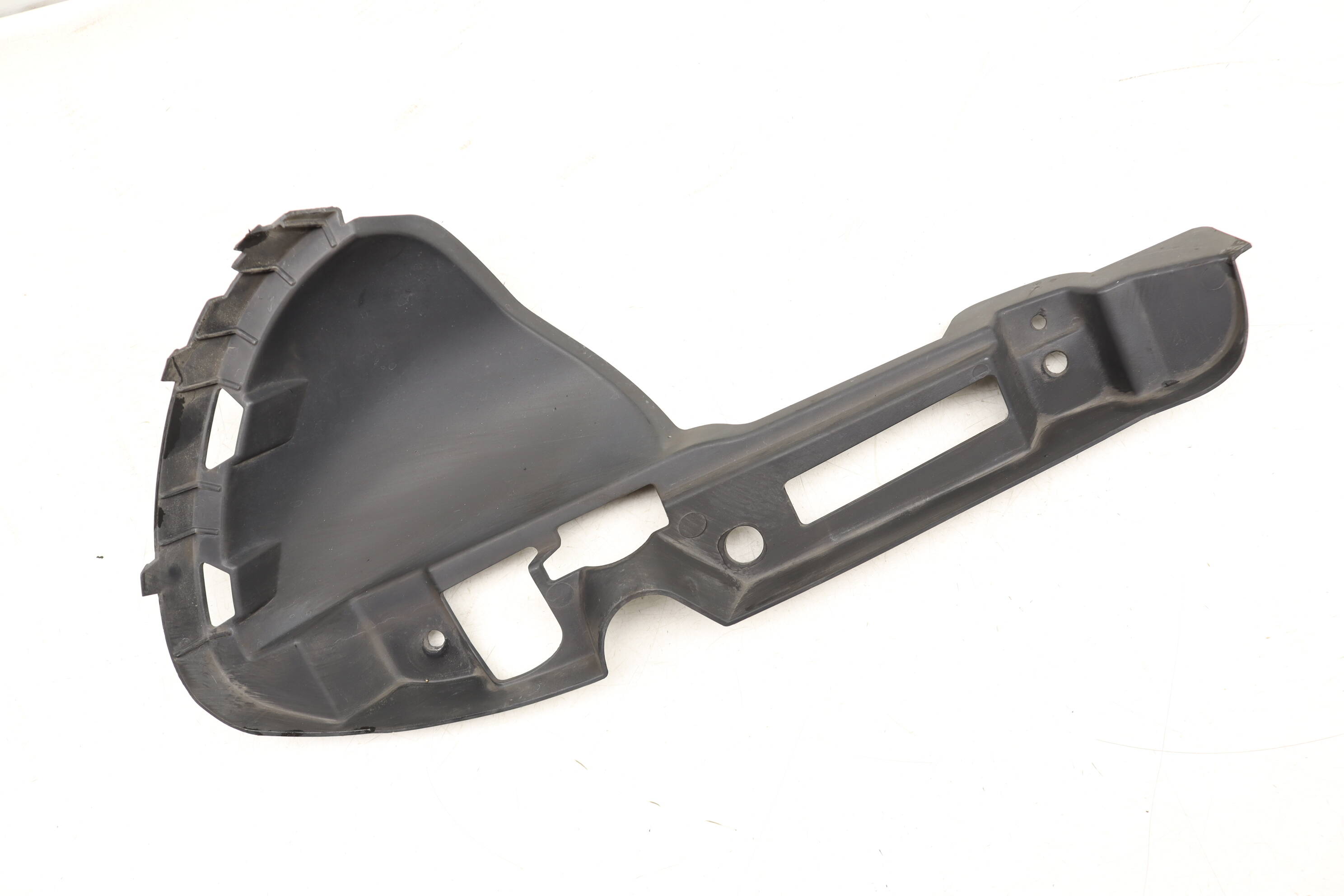 Porsche Front Right Bumper Grille Cover / Trim 7P5121334B