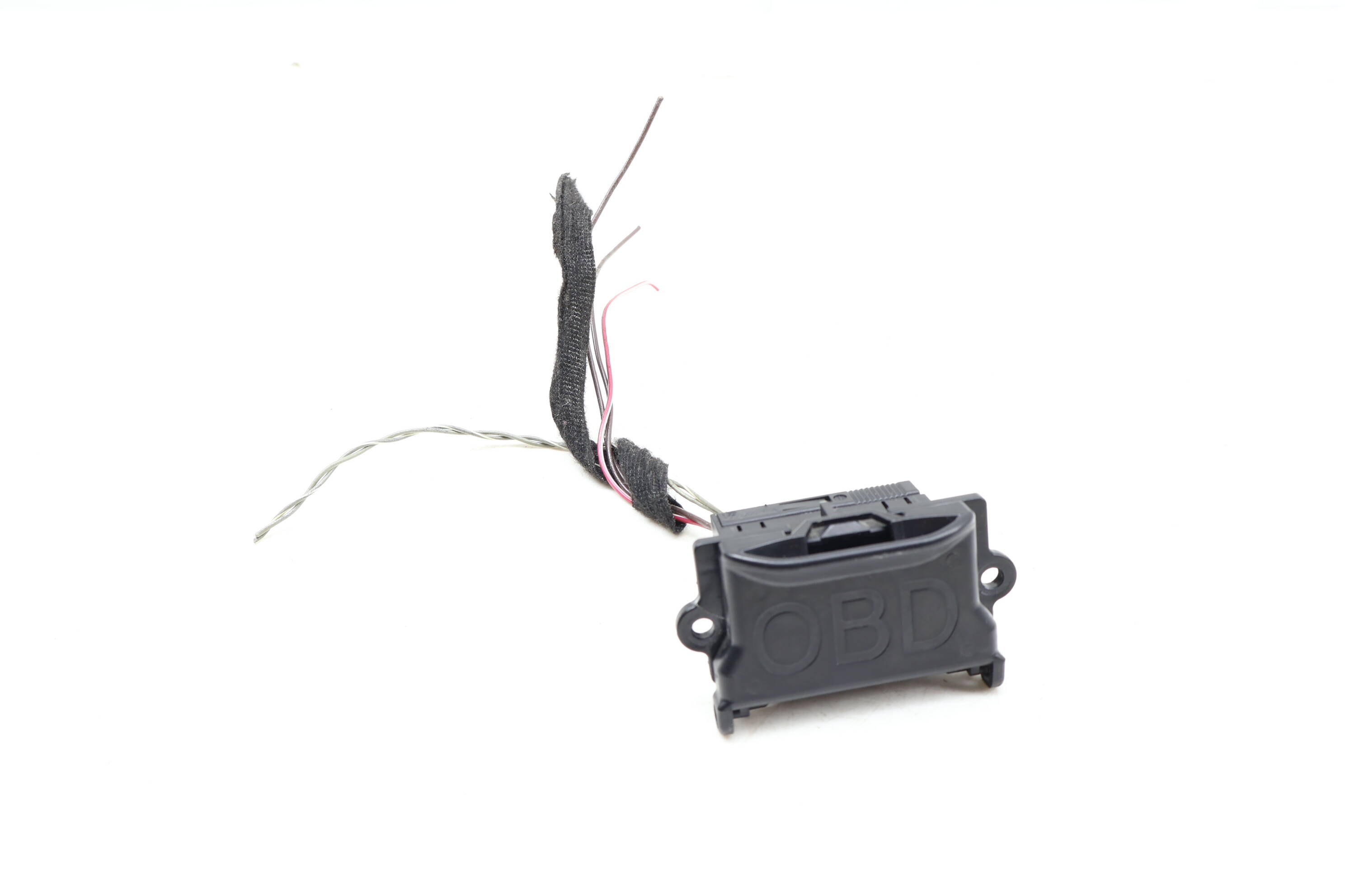 Mercedes-Benz Obd Diagnostic Plug Cover / Cap 2025402373
