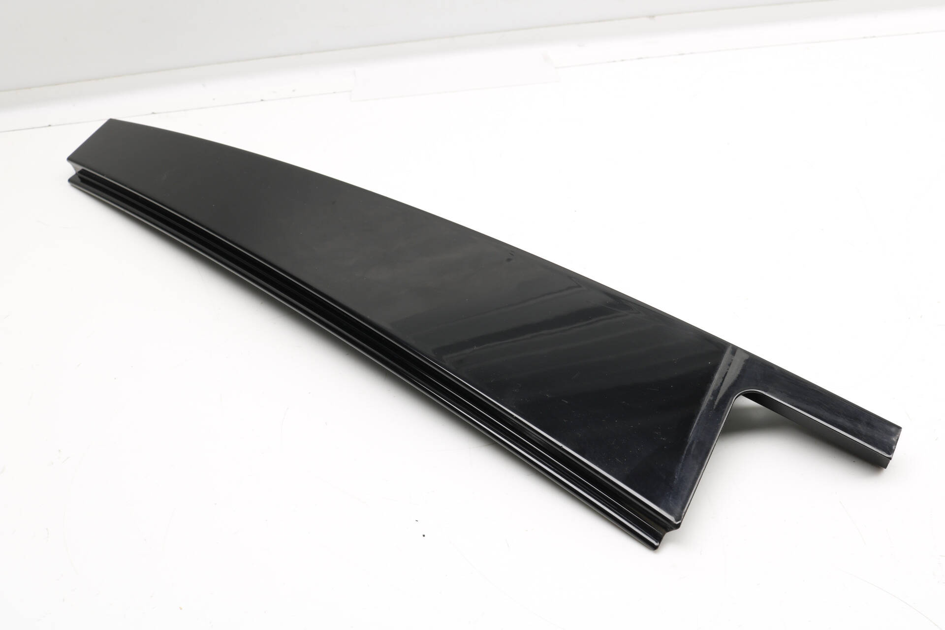 BMW Rear Left Exterior B Pillar Trim / Cover (X5) 51357207835