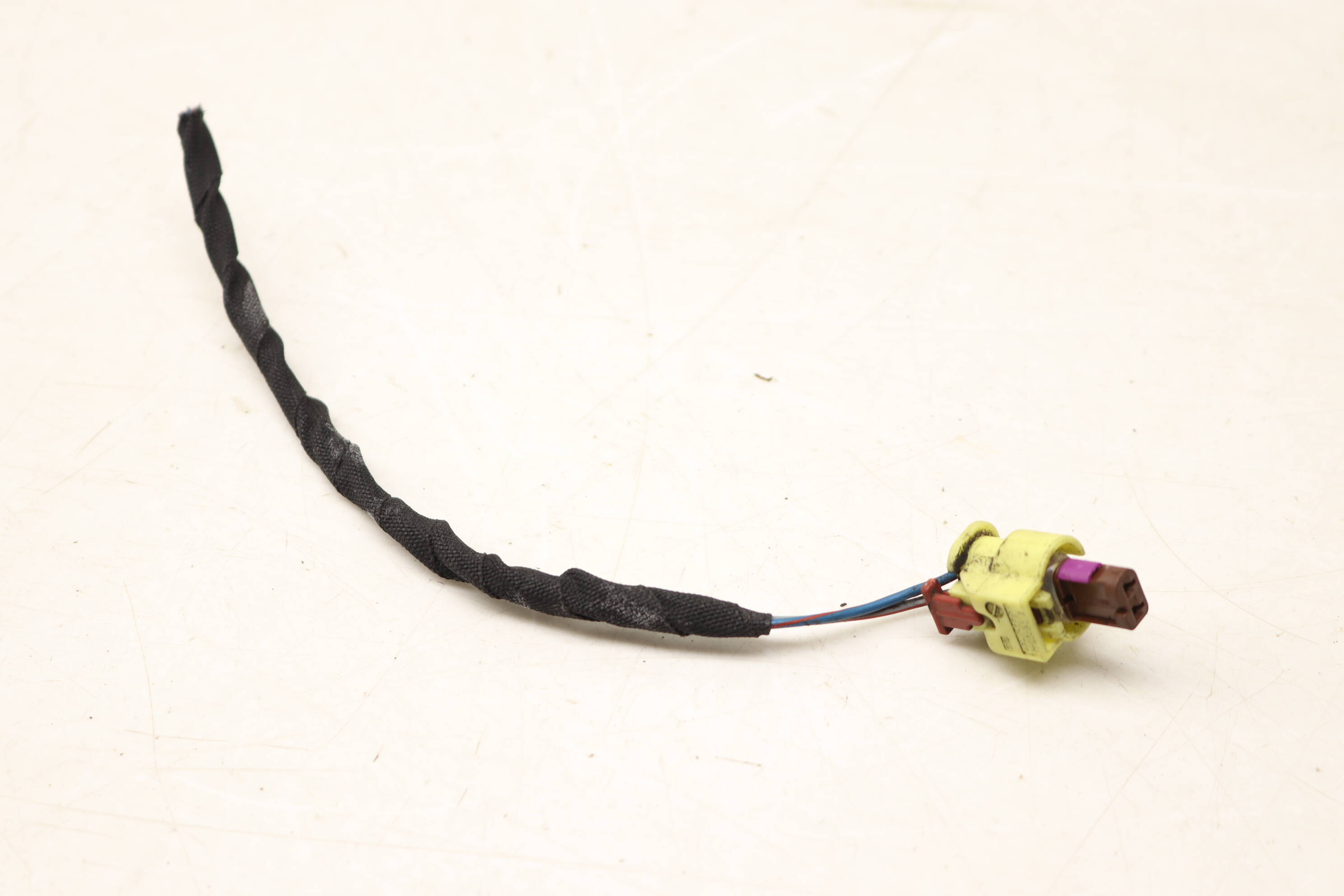 VW 2-Pin Wiring Harness Connector / Pigtail 5K0973323