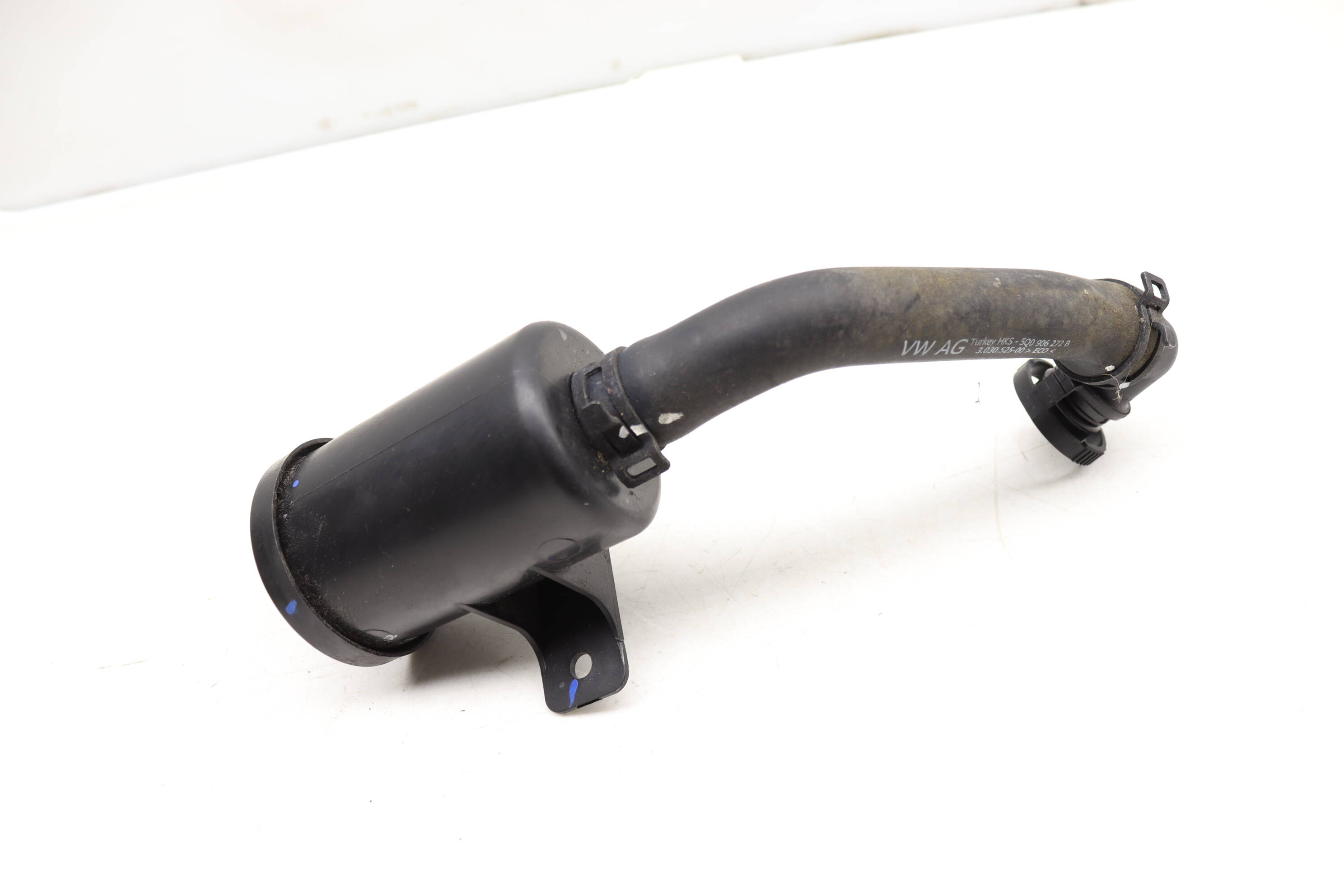 Audi Leak Detection Pump / Evap Hose 5Q0906272