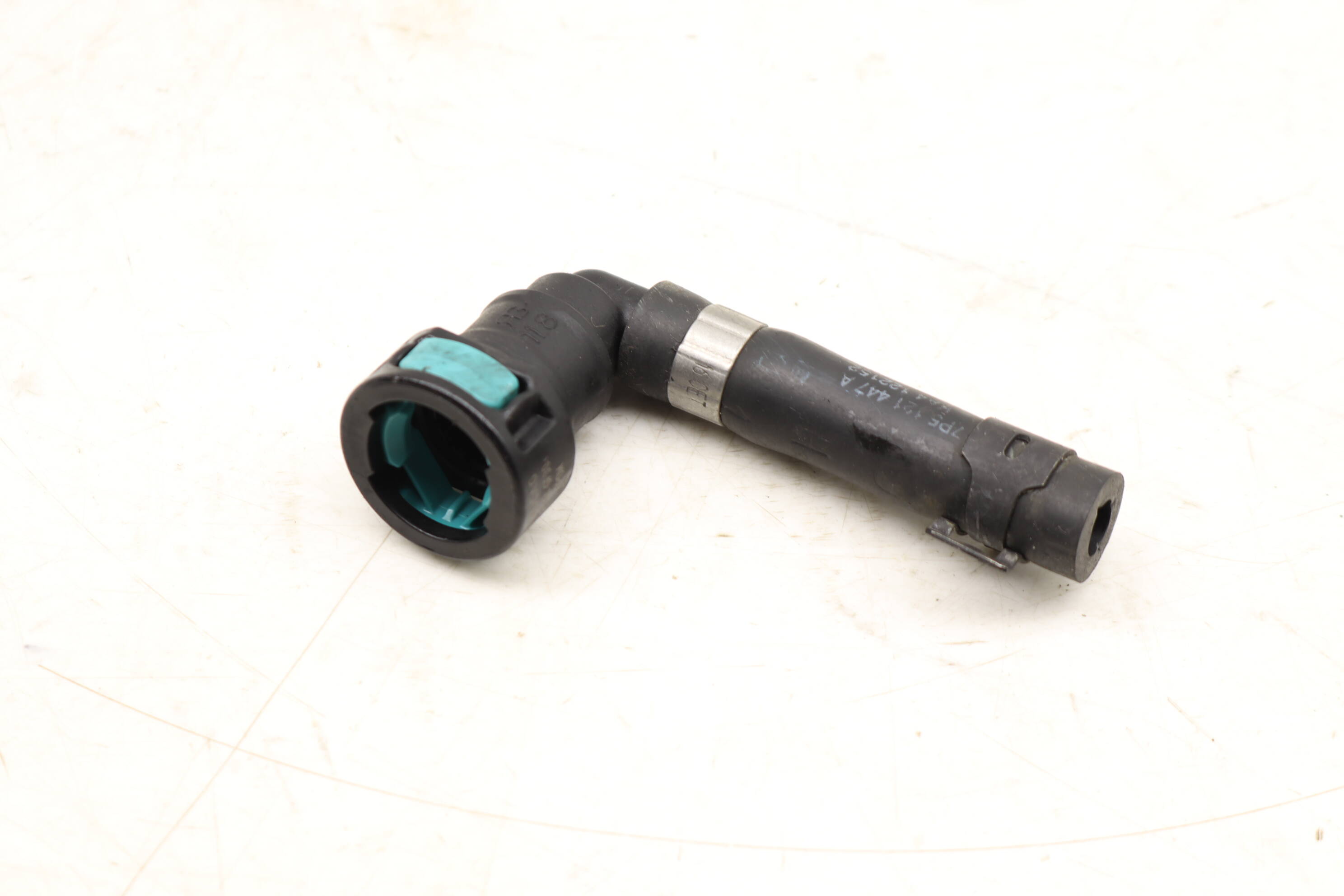 Porsche Coolant Breather Hose (Cayenne) 7P5121447A