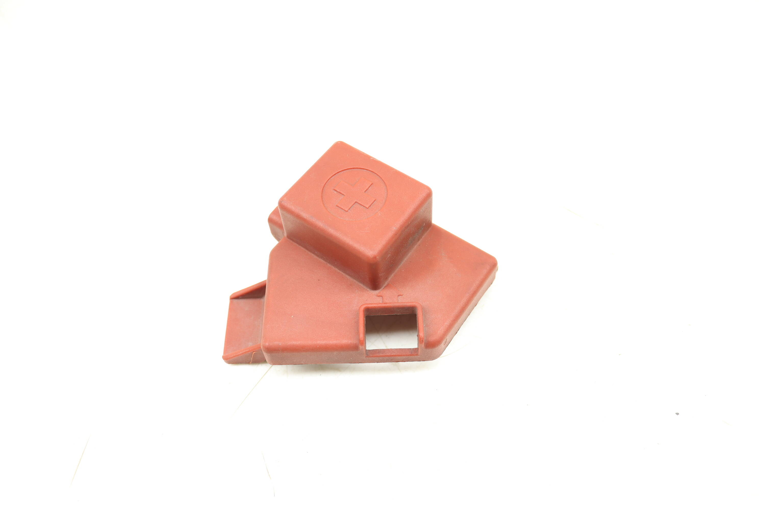 VW Positive Battery Jumper Point Cap (Touareg) 7P0937401