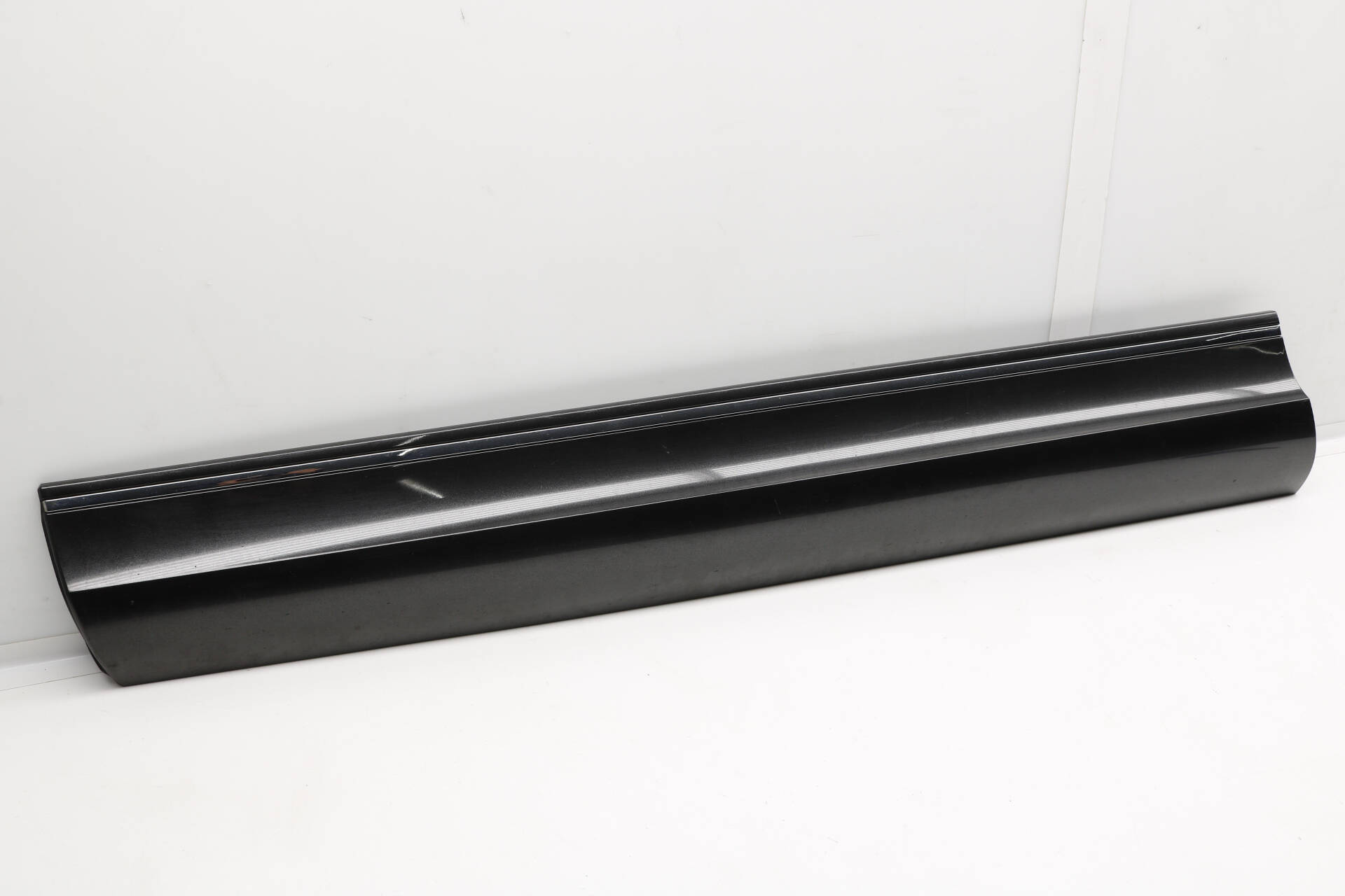 Audi Front Left Lower Door Molding / Blade (Q7) 4L0853959Q