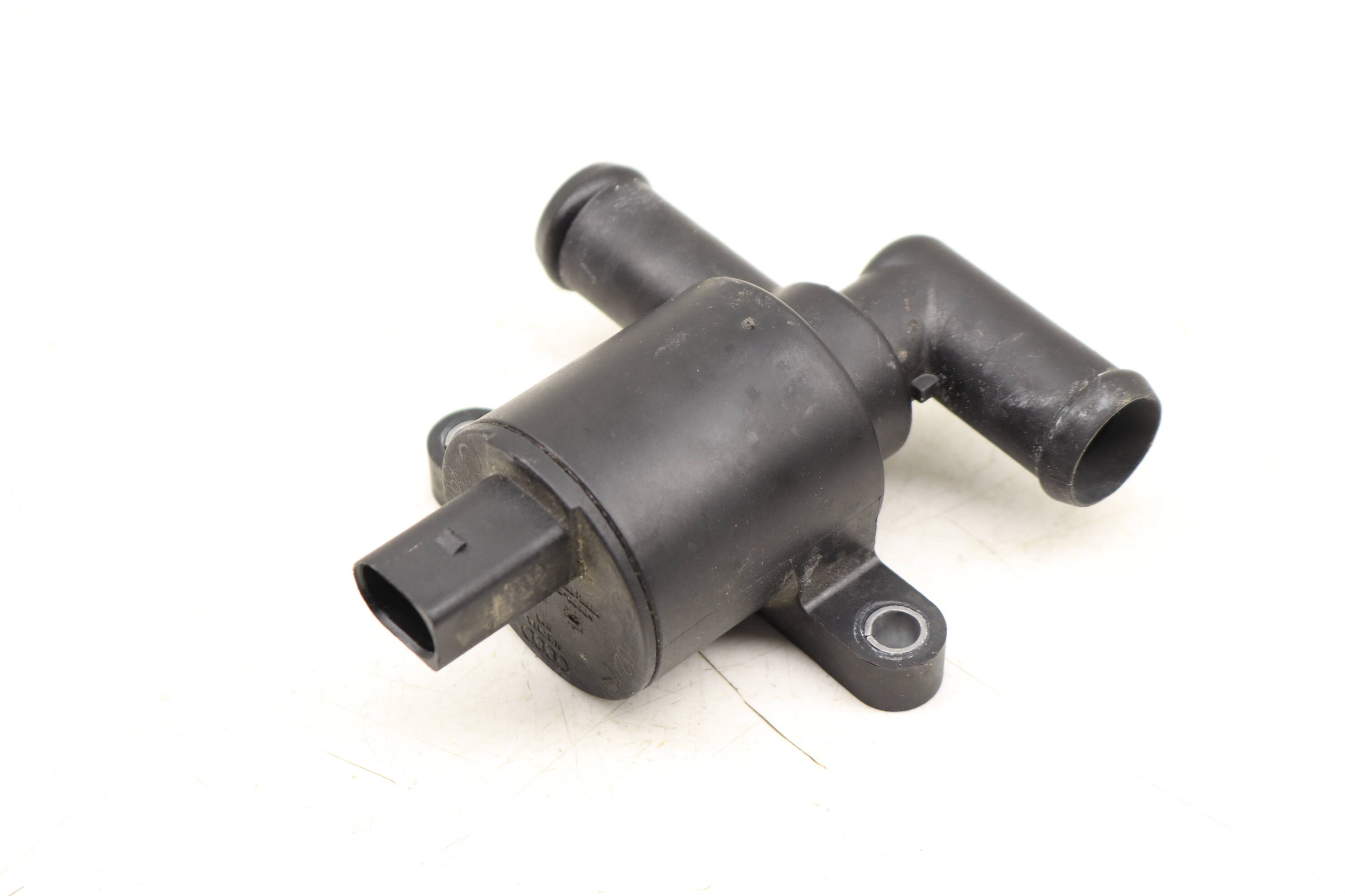 VW Heater Control Valve 5Q0906457K