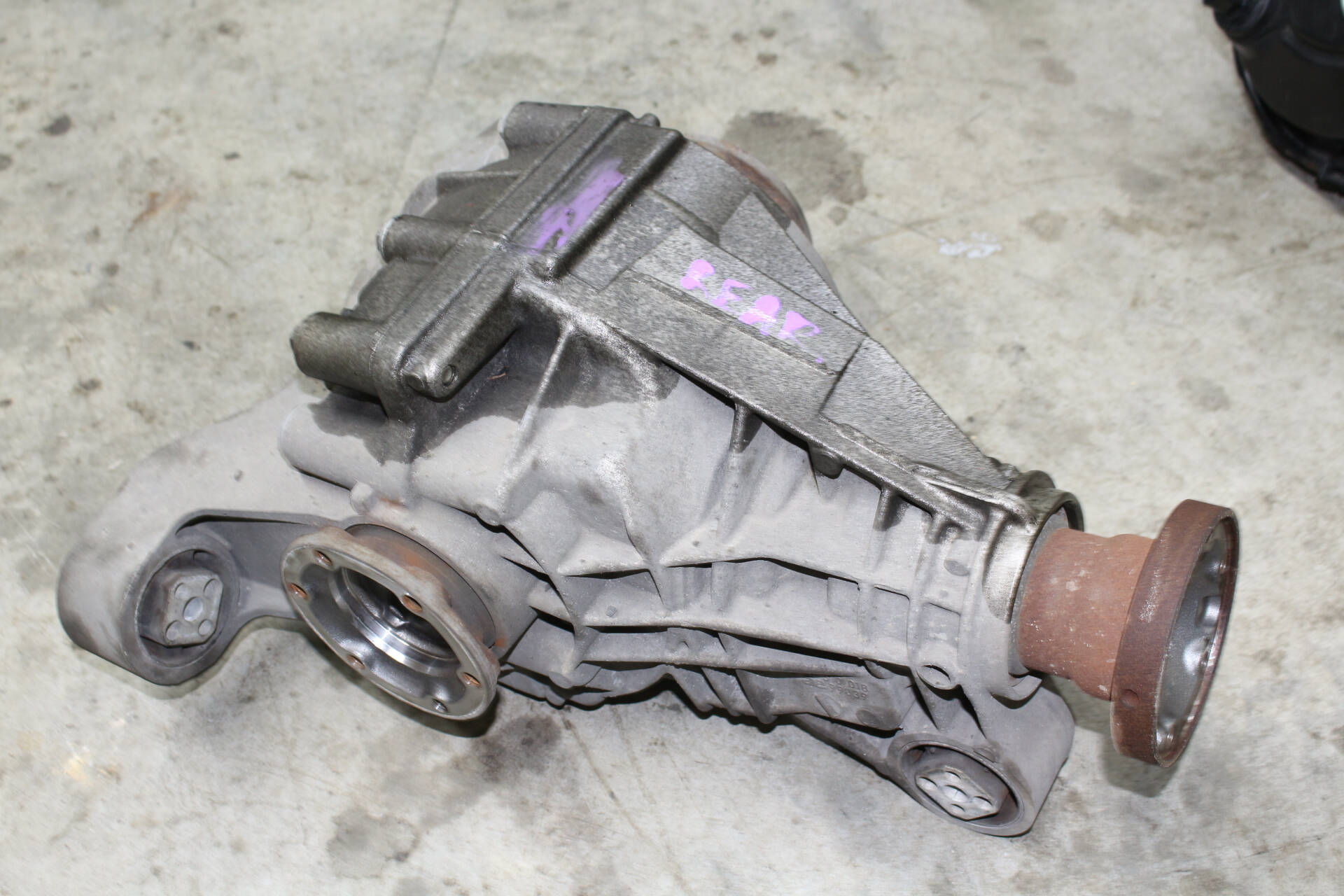 VW Front Driveshaft / Drive / Propeller Shaft 7L0521101D