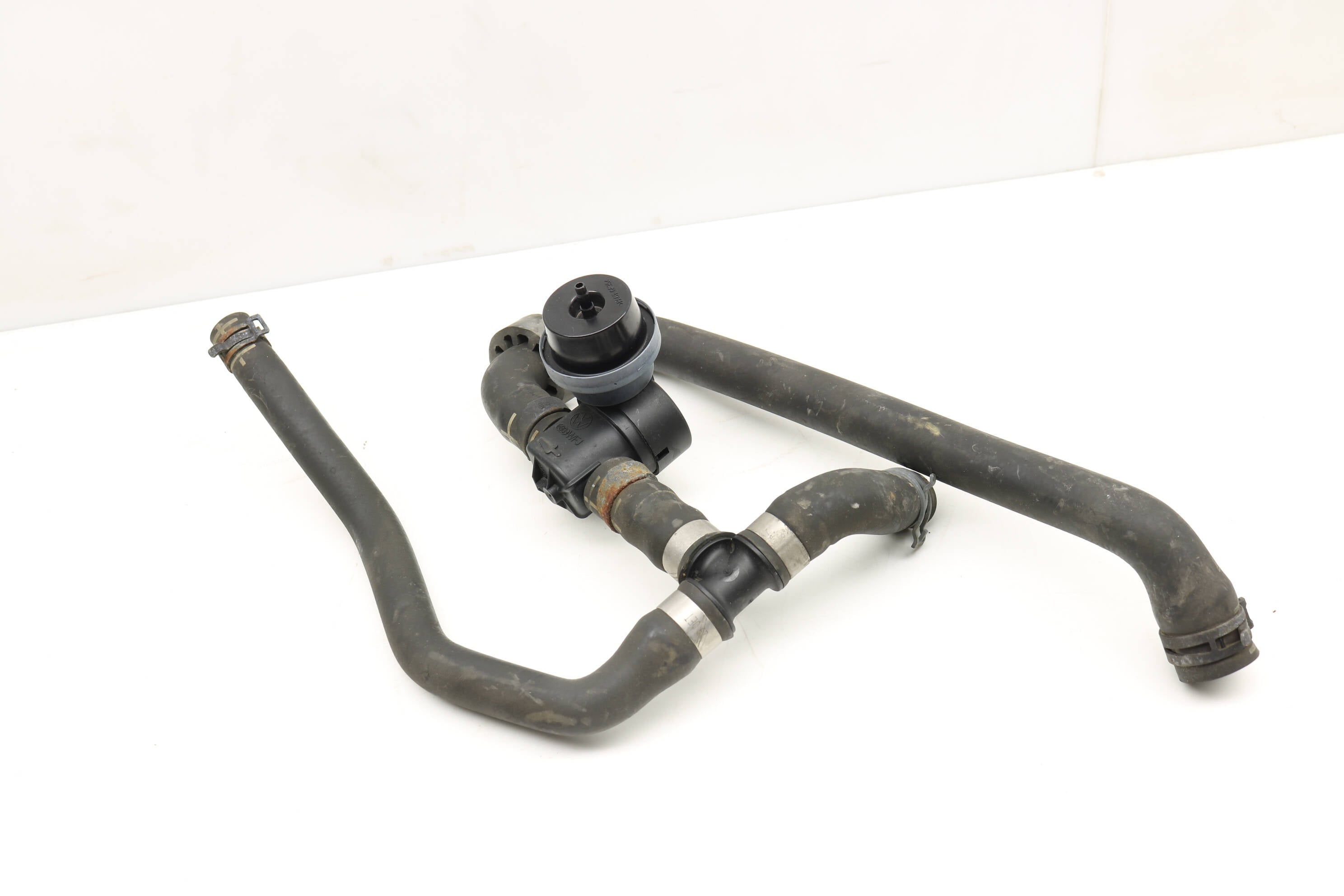 VW Coolant Line / Pipe / Hose (Touareg) 7P6122447N
