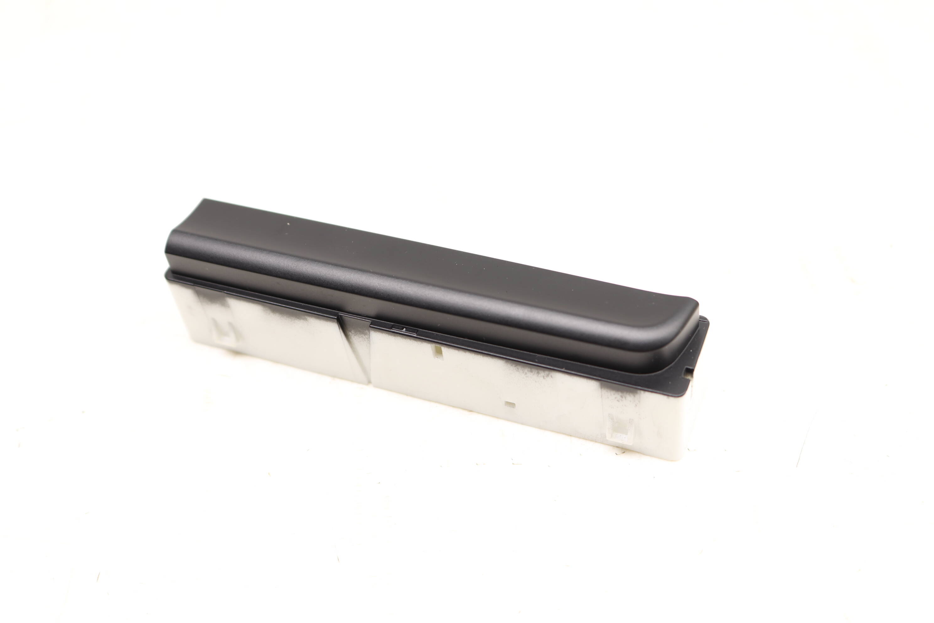 Audi Center Dash Air Vent (SQ5, Q5) 8R1820951L