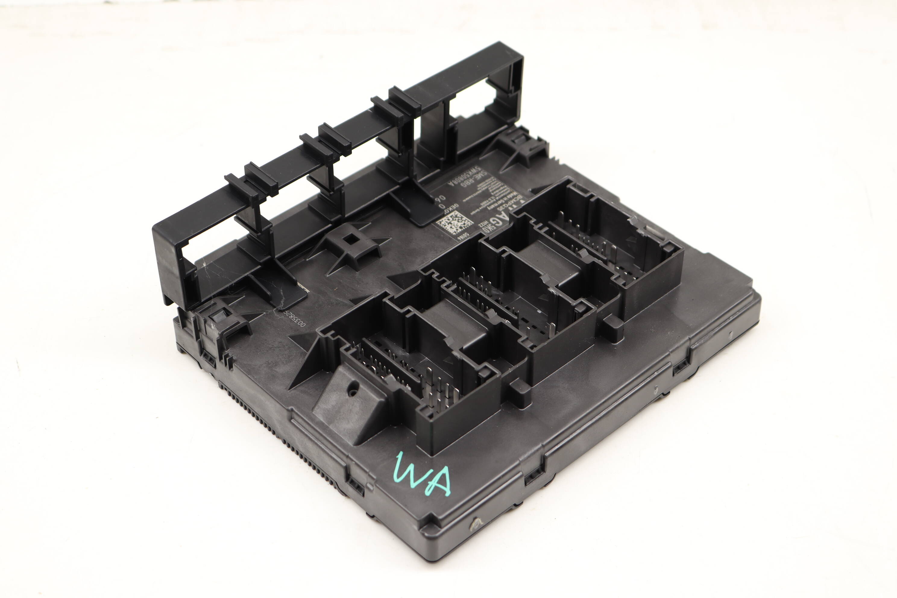 VW Body Control Module / Bcm 5K0937084N