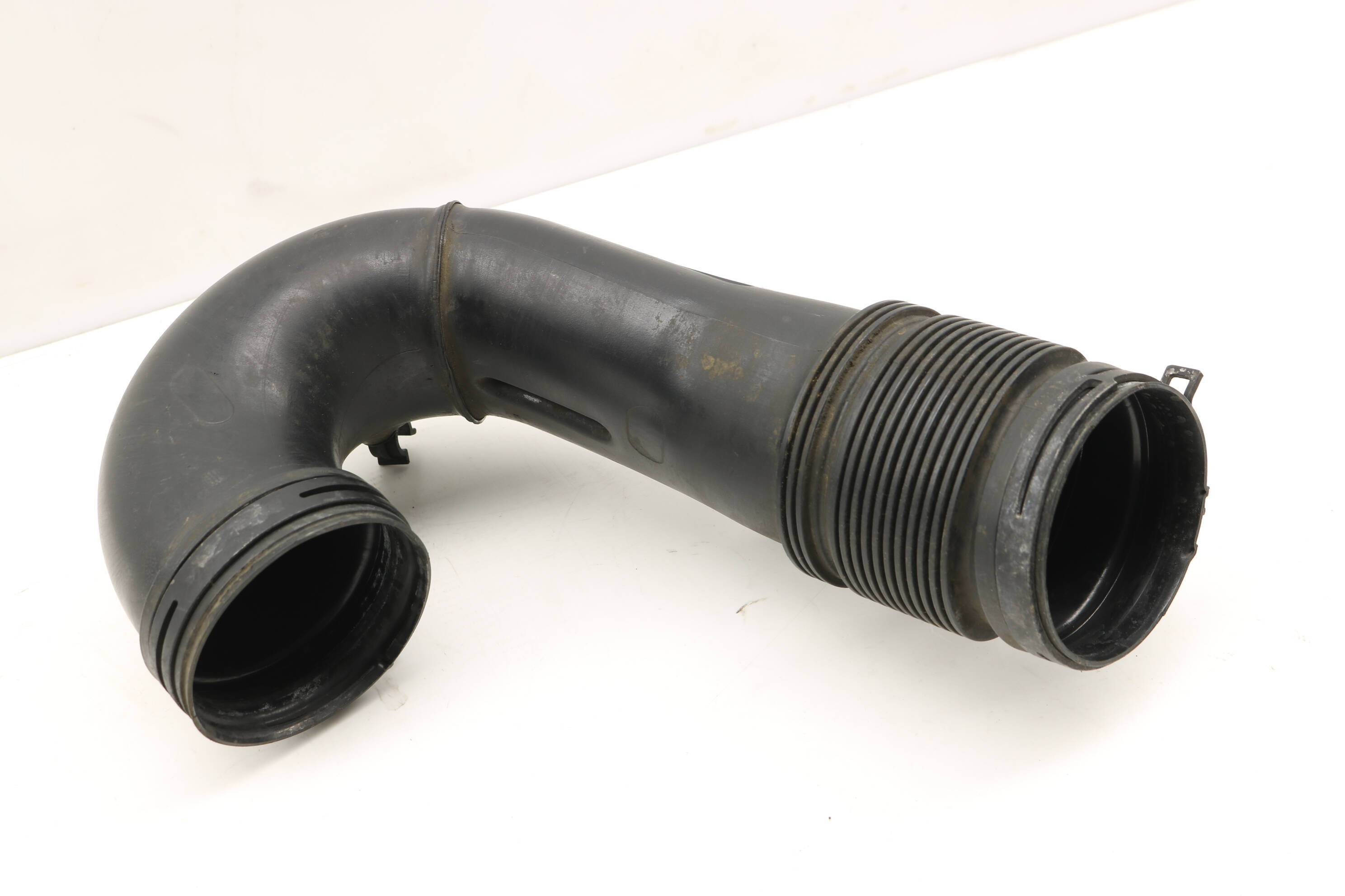 VW Pcv Breather Hose / Line 03H103202D