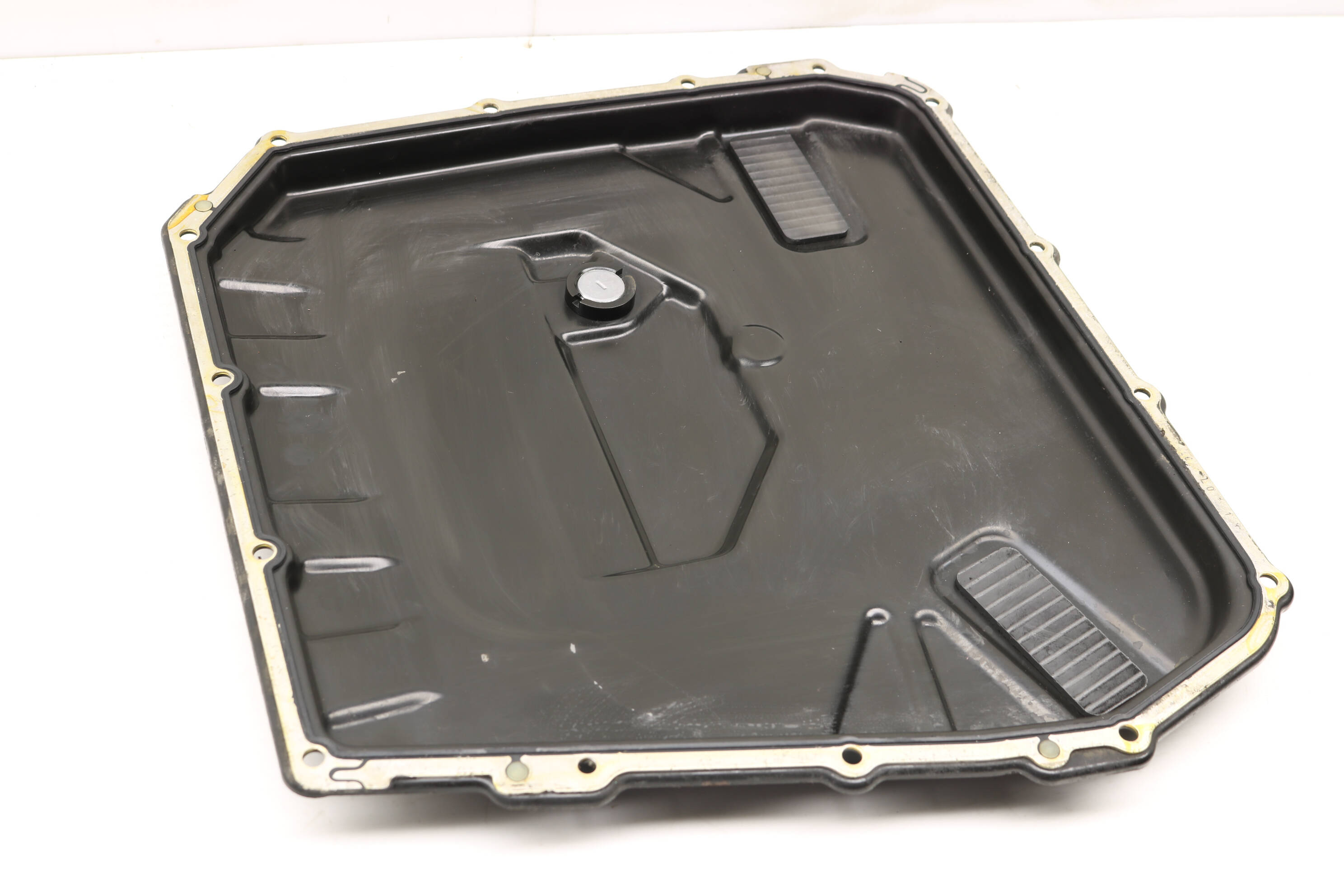 Audi Transmission Oil Pan / Sump 0B5321359E