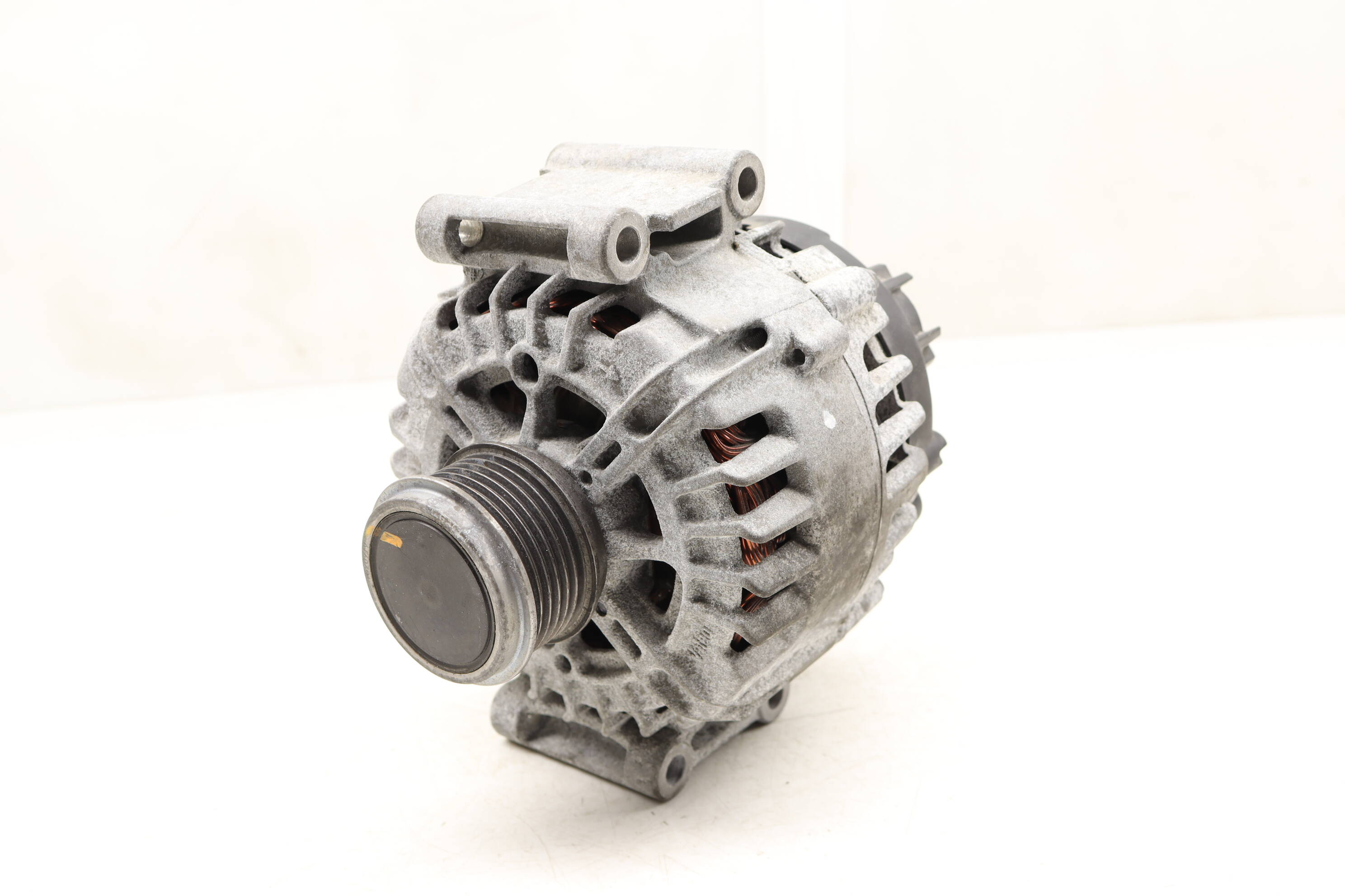 VW Alternator / Generator (140 Amp) (Tiguan, Passat) 06K903026C