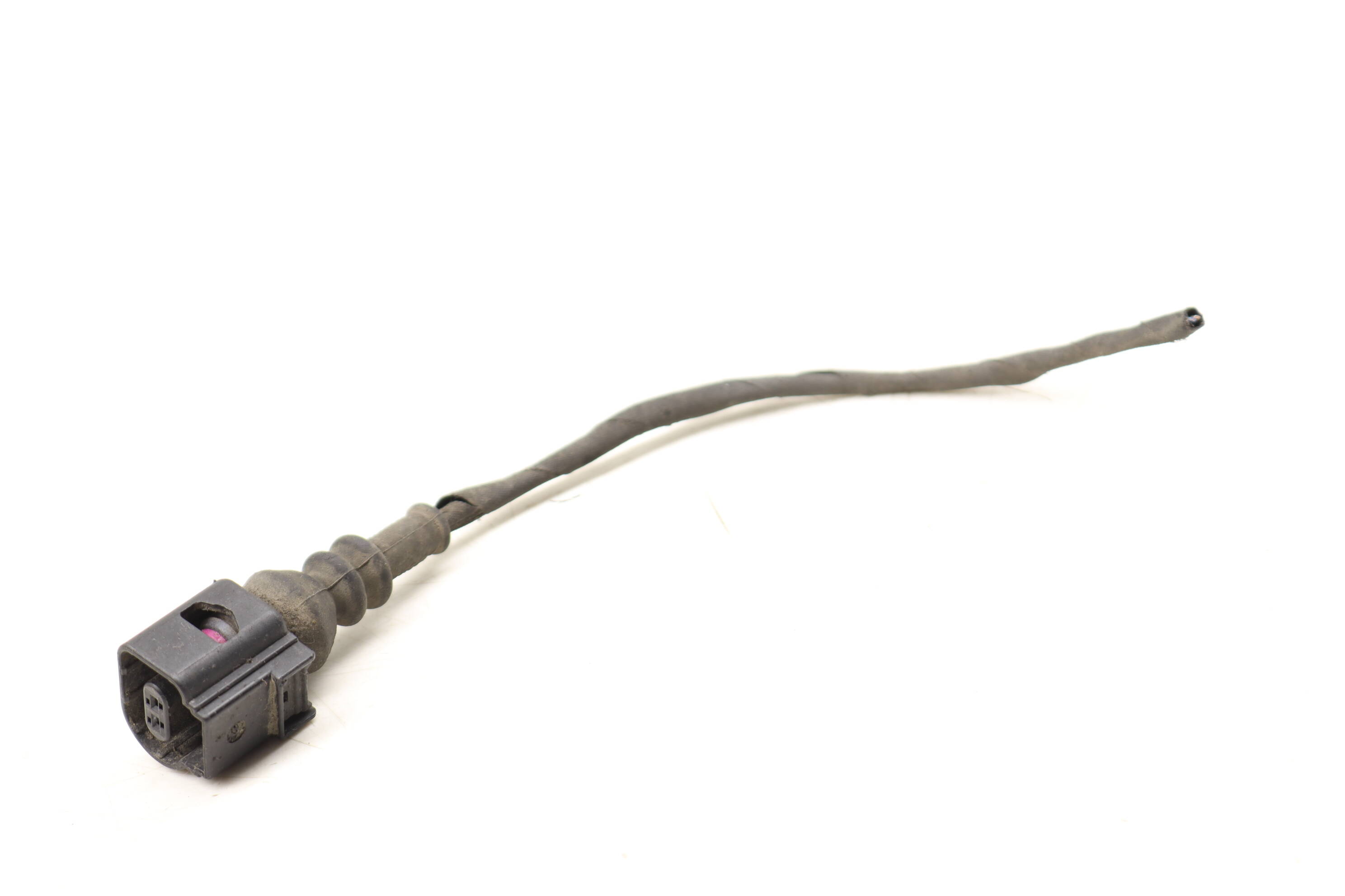 Audi 2-Pin Wiring Harness Connector / Pigtail 8K0973702