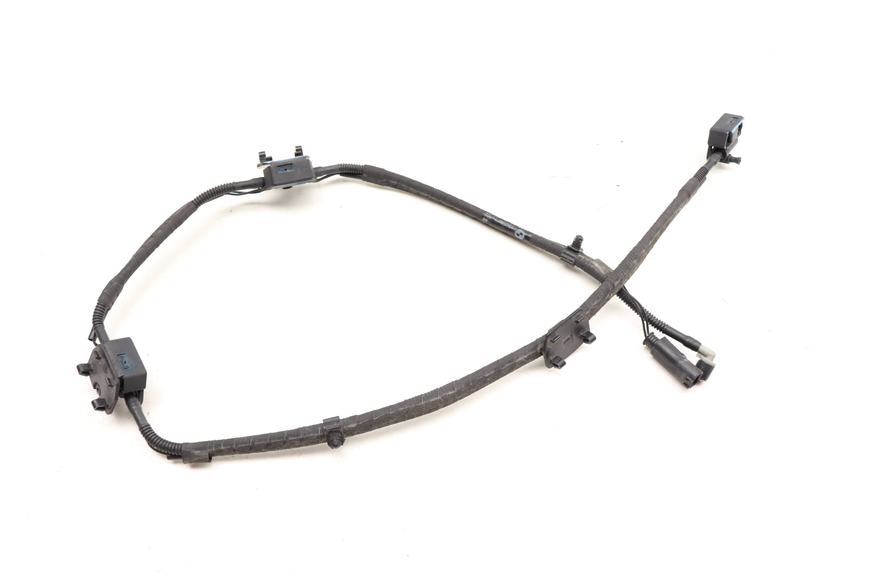 BMW Windshield Washer Nozzle Array 61667205117