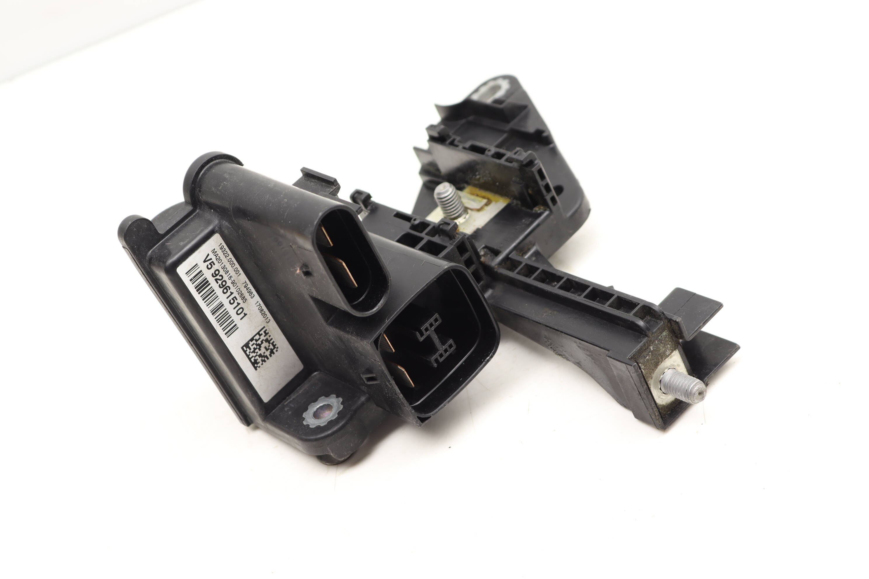 BMW Ignition Distributor / Battery Terminal 61149296151