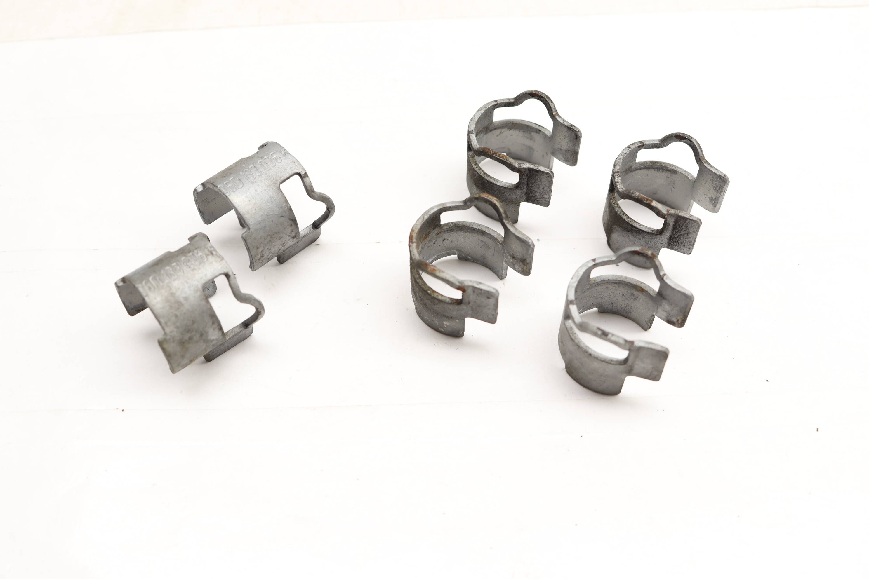 Audi Fuel Injector Clip Set (6) 06D133036K