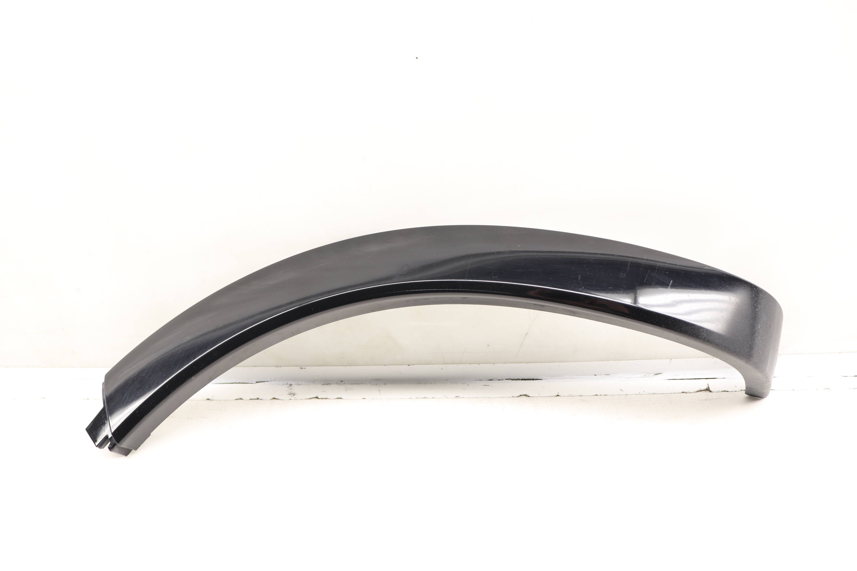 Porsche Wheel Fender Flare Trim / Molding (Rear) 7P5853989B