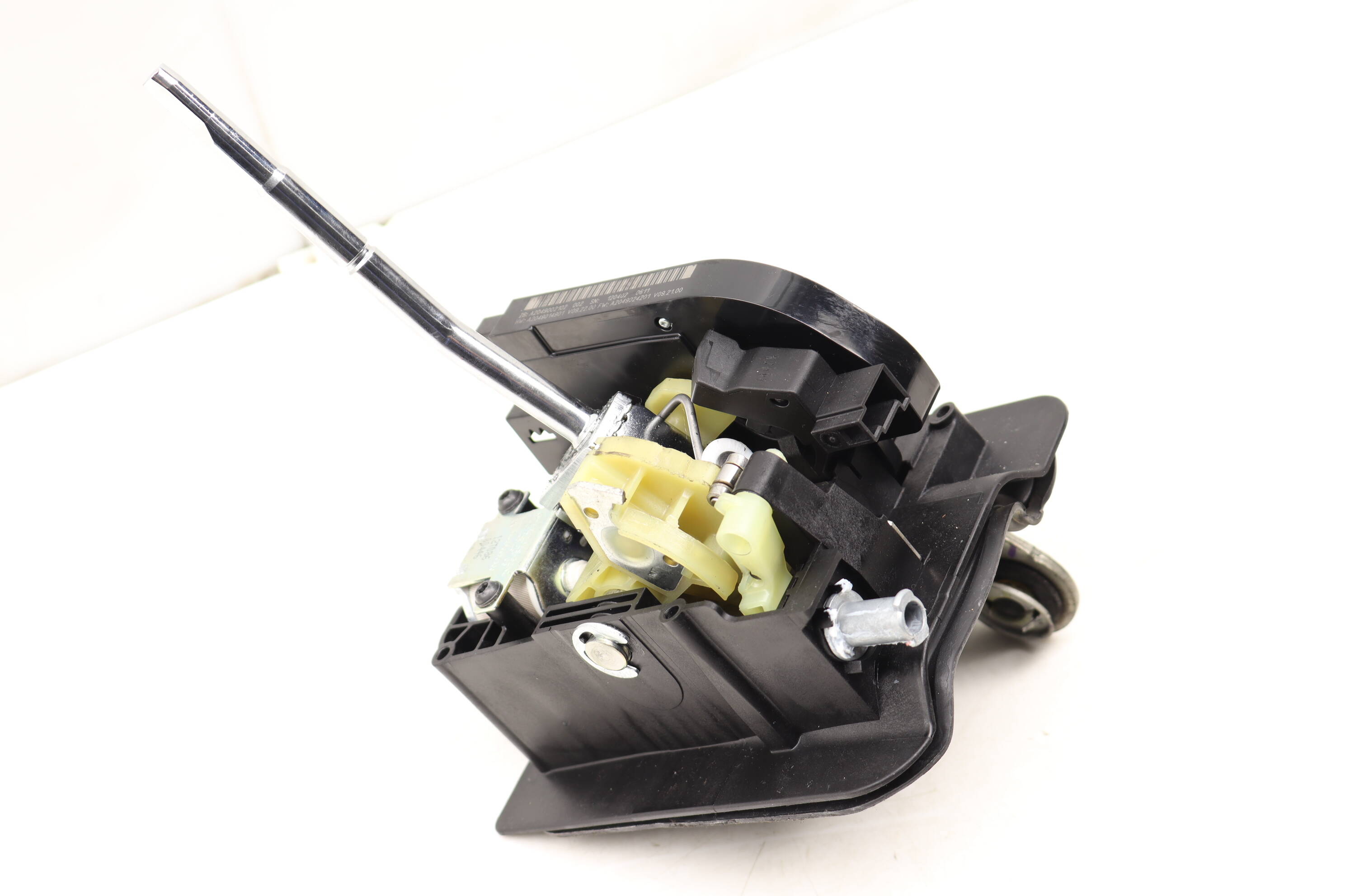 Mercedes-Benz Automatic Shift / Shifter Assembly 2042677624