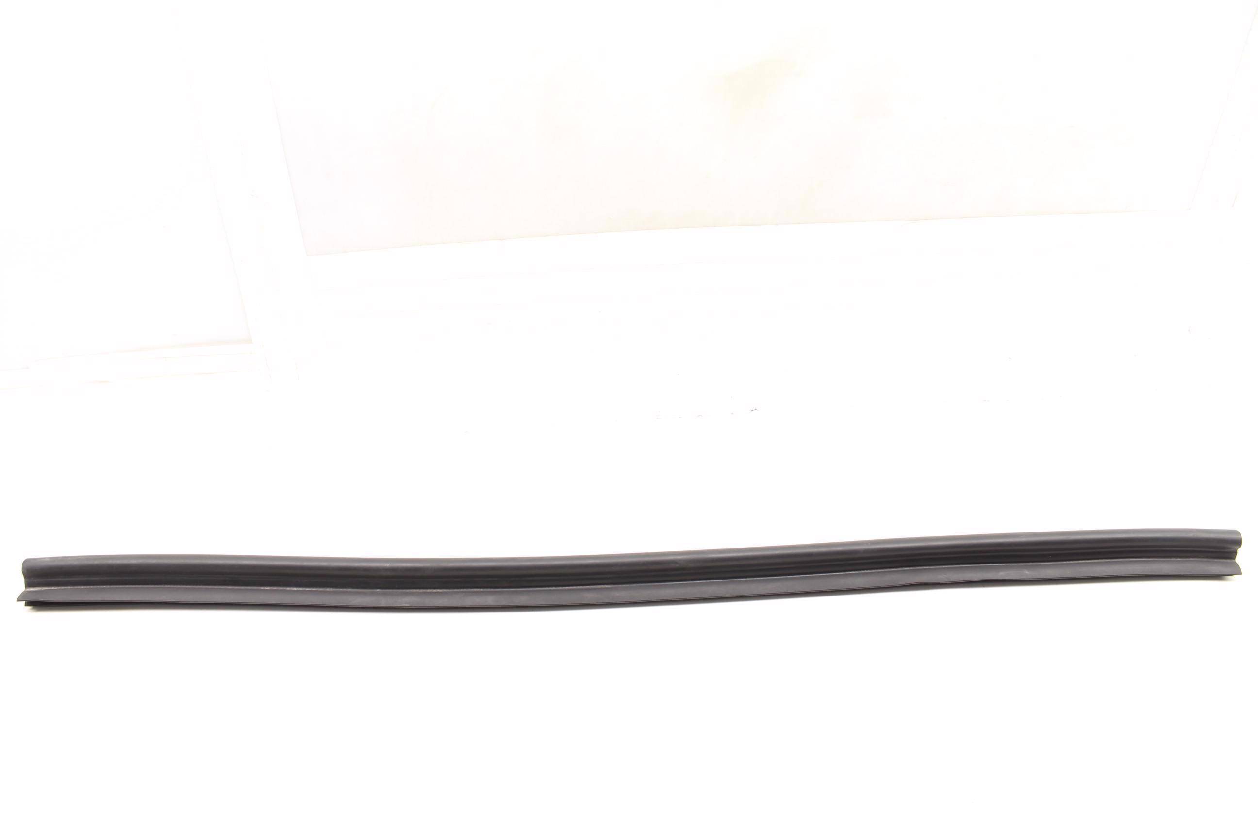 Audi Firewall Engine Bay Weather Stripping Seal / Gasket