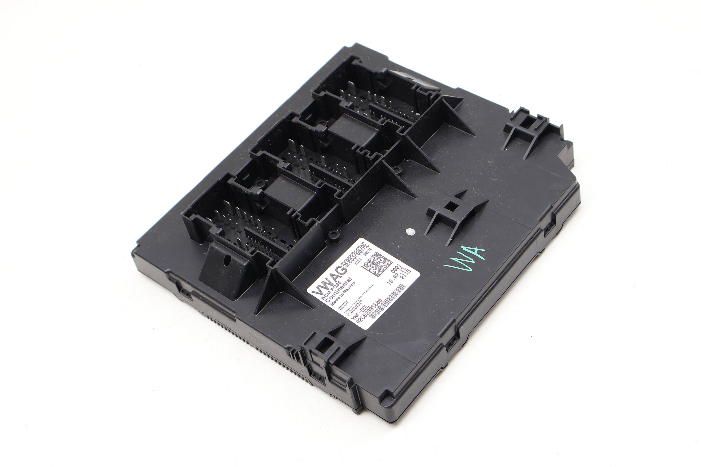 VW Body Control Module / Bcm (Passat) 5K0937087AE