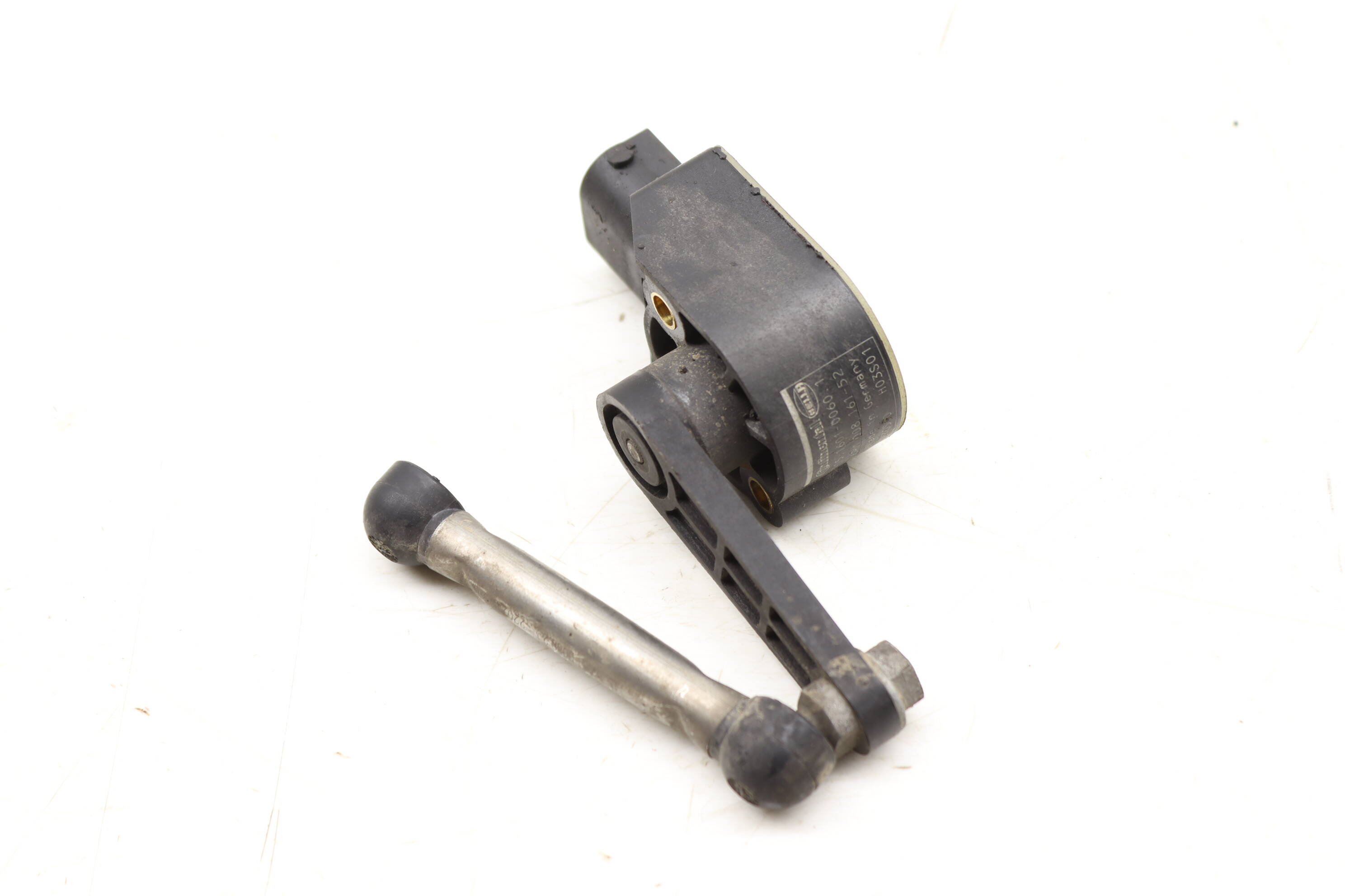 Porsche Headlight / Suspension Leveling Sensor 97034302203