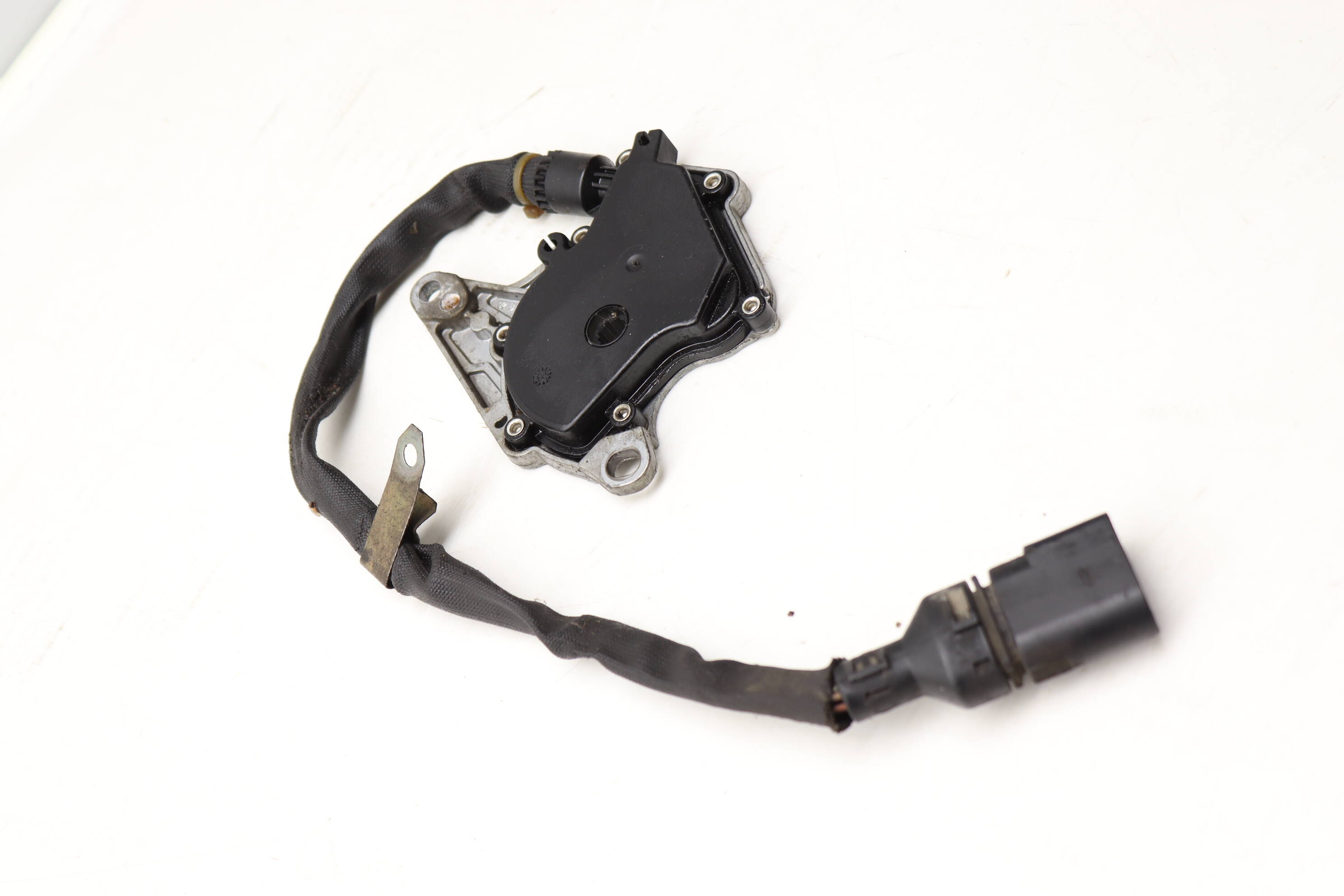 VW Transmission Gear Position Switch (Passat) 01V919821B